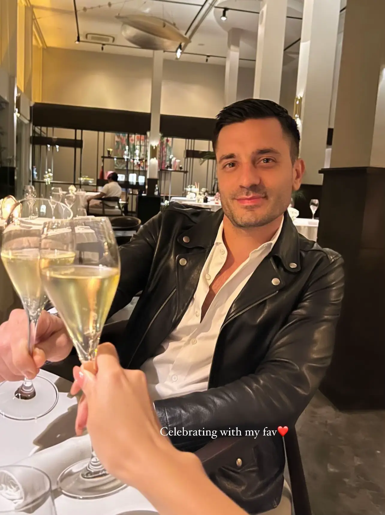 ครบฝรั่งมันเป็นยังไง ? | แกลเลอรีที่โพสต์โดย Wei Knt | Lemon8