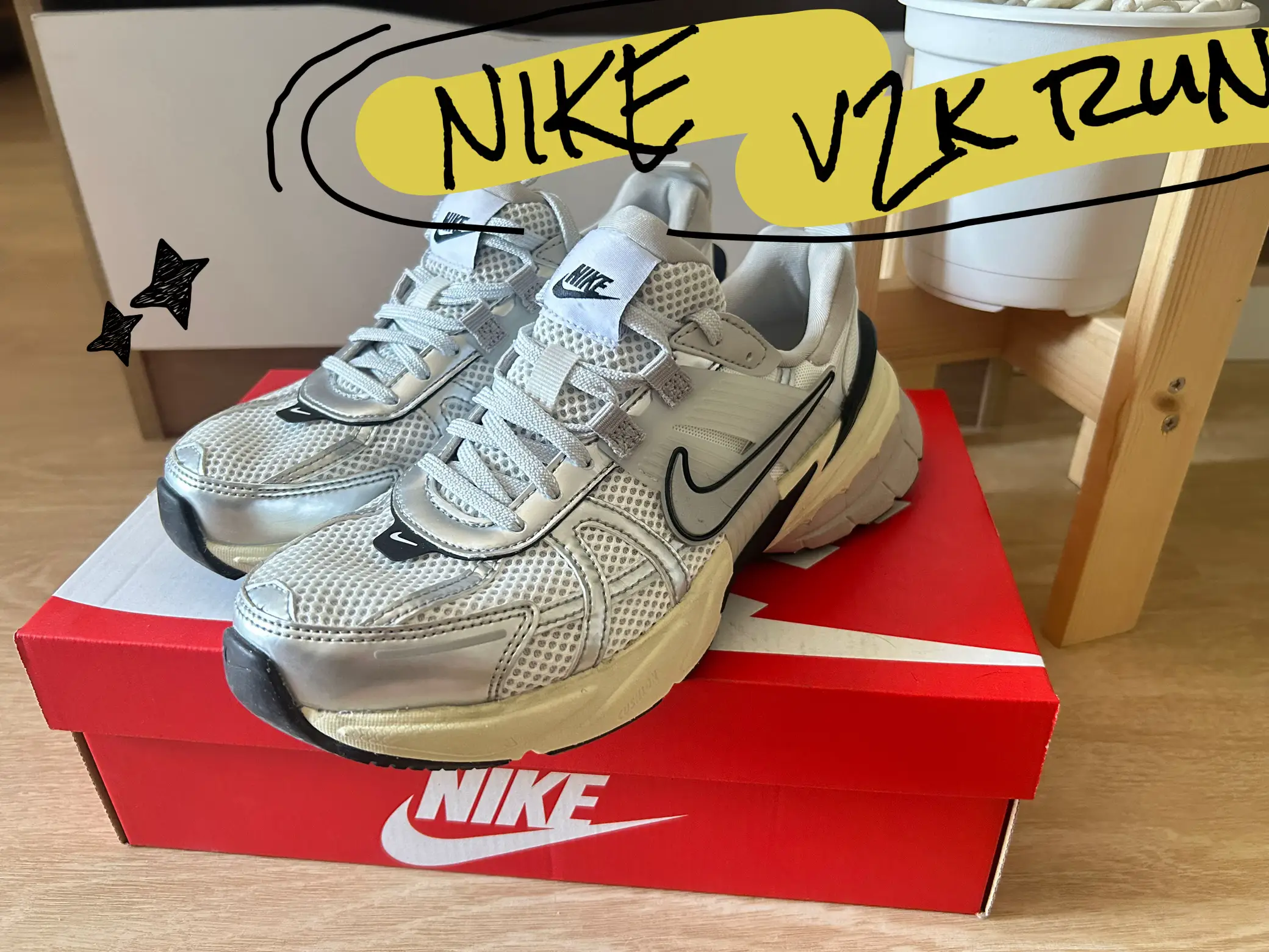 Nike v2k run | แกลเลอรีที่โพสต์โดย Kato | Lemon8