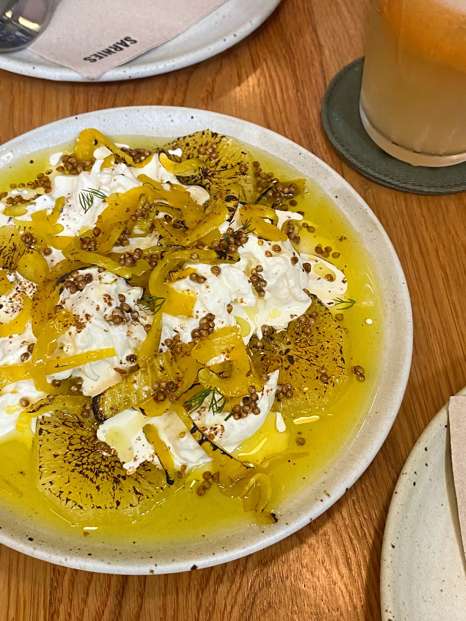 พิกัดBrunch ย่านบางรัก แสงดี อร่อยจนใจบาง🥹 (ร้าน sarnies) | แกลเลอรีที่ ...