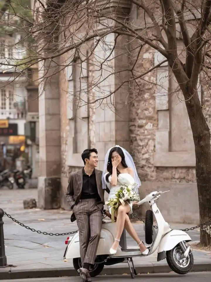 แชร์ไอเดียท่าโพสพรีเวดดิ้ง หวาน คลาสสิก ไม่มีวันตกยุค Ep.2 | แกลเลอรีที่โพสต์โดย BunBunbewreety ...