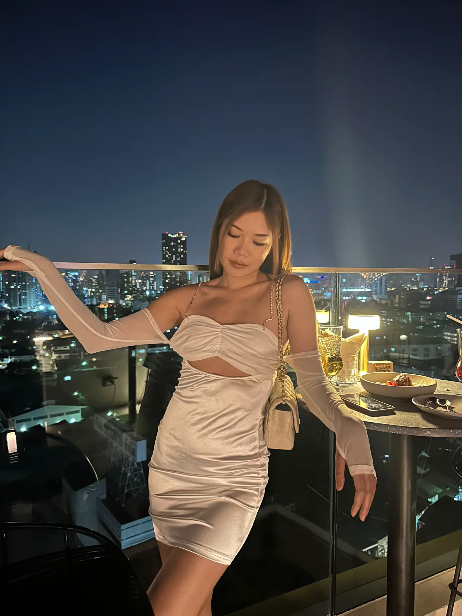 SOL & Luna BKK @ Glow sukhumvit 71 ชั้น15 | แกลเลอรีที่โพสต์โดย คุณ GK | Lemon8