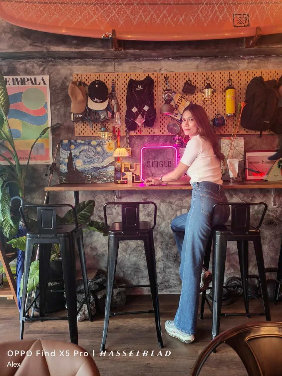 ลุคง่ายๆเที่ยวได้ตั้งแต่เช้ายันเย็น | แกลเลอรีที่โพสต์โดย Wati nee | Lemon8