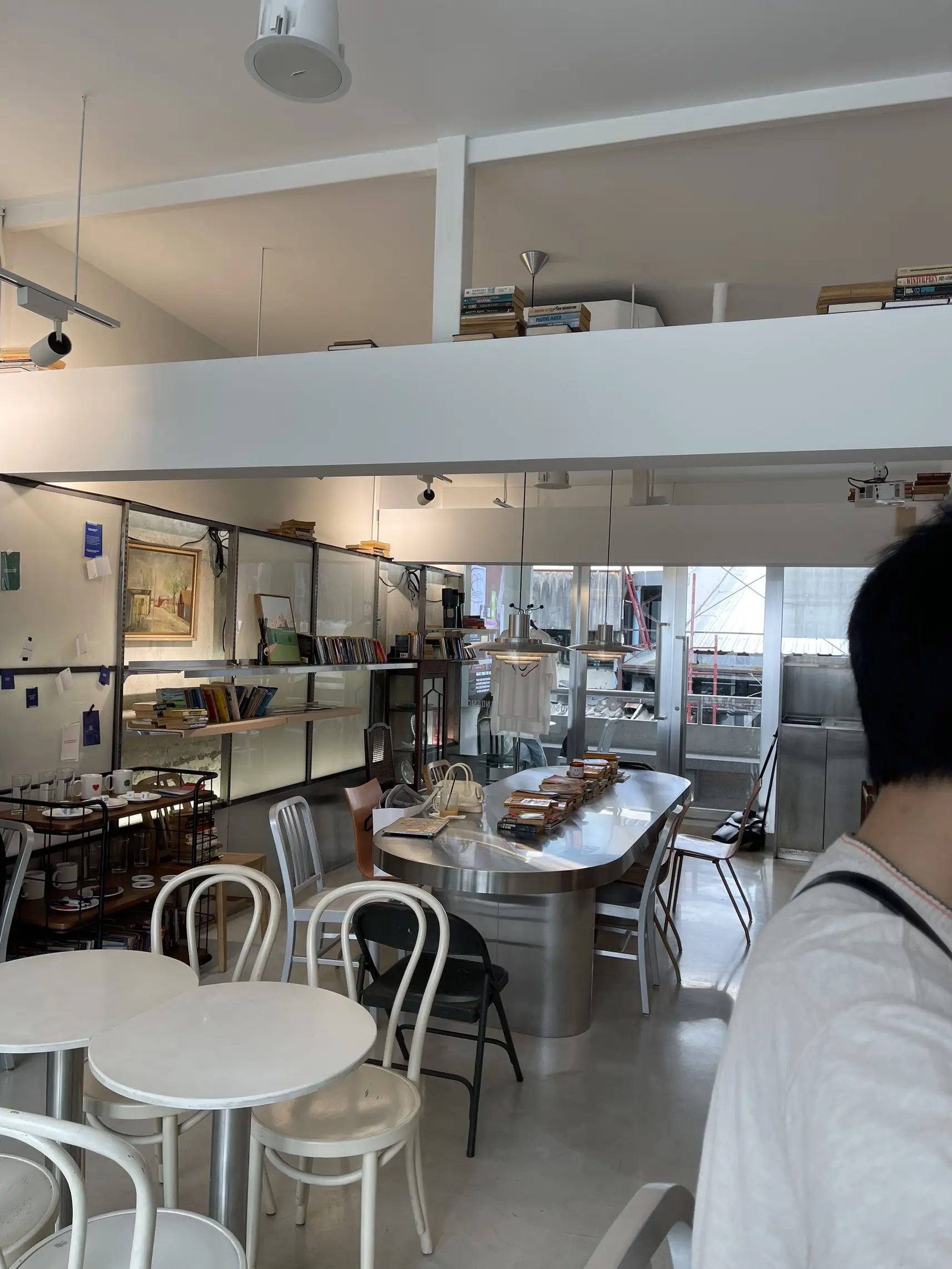 คาเฟ่ Rooftop กลางสยาม🍵💖 | แกลเลอรีที่โพสต์โดย Noonn Story | Lemon8