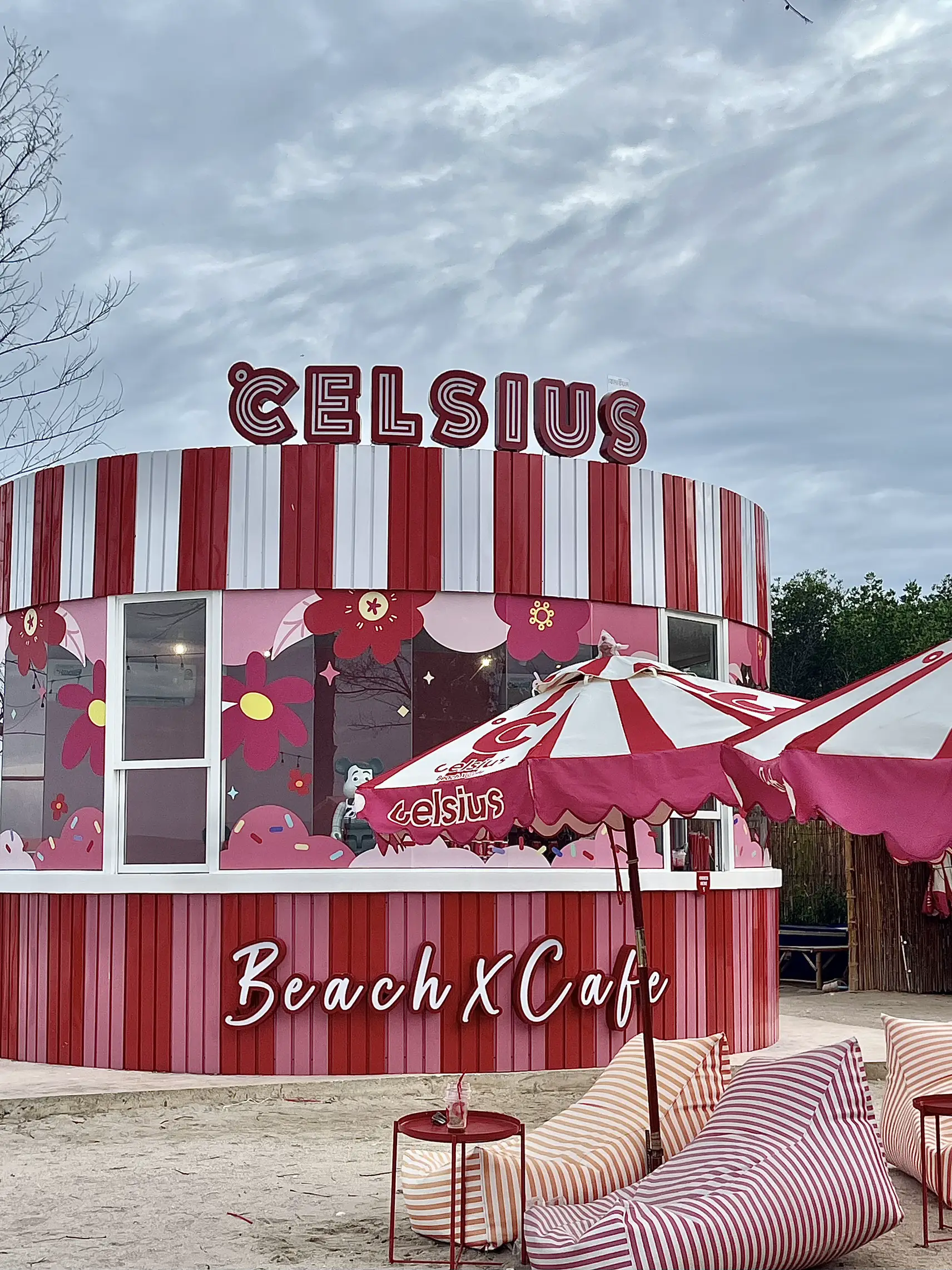 CELSIUS Beach X Cafe at Cha-Am 🌊🎀💖 | แกลเลอรีที่โพสต์โดย Ja’fe painai 🍵 ...