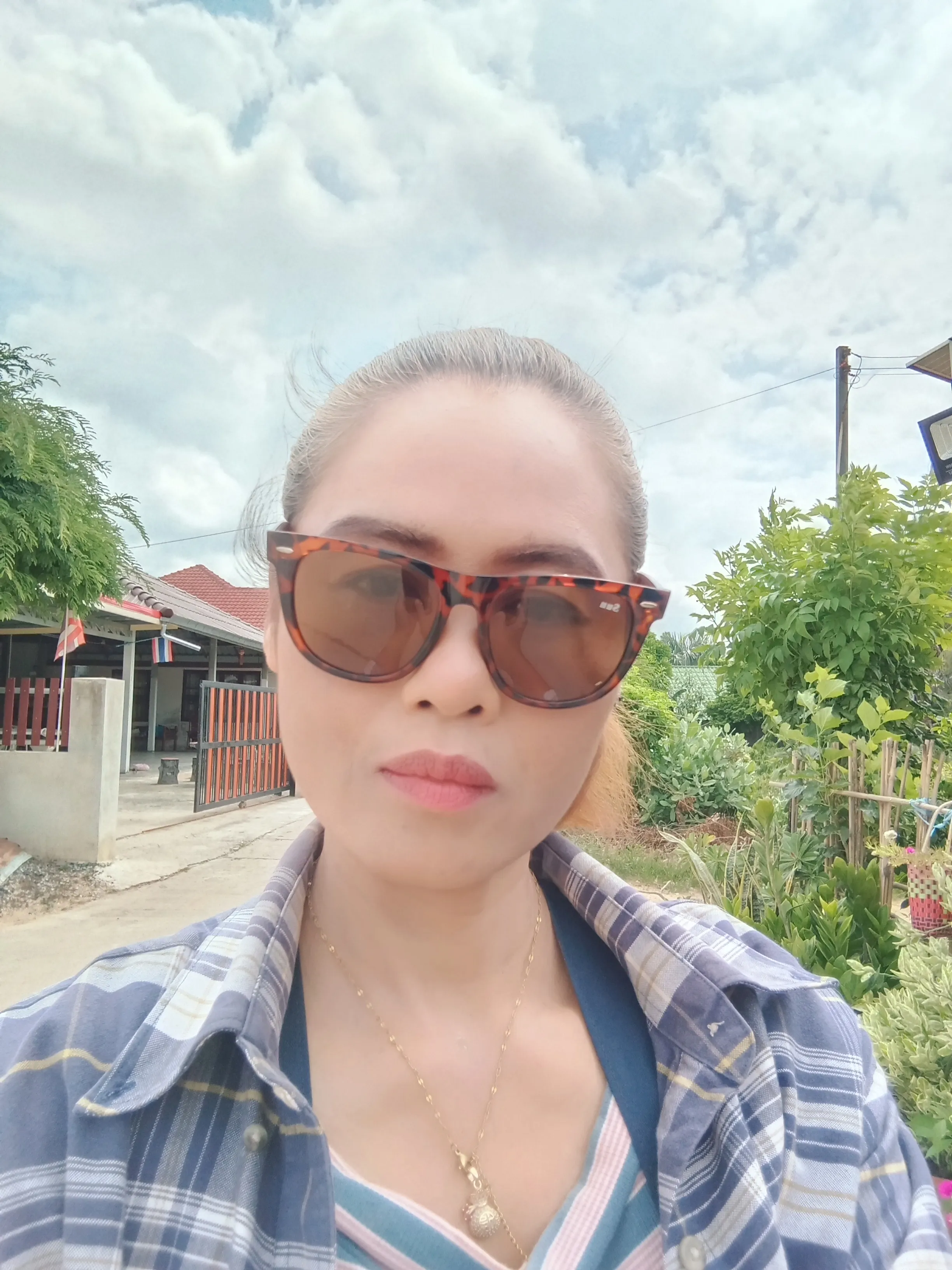 #สวัสดียามเช้าๆจ้าท้องสดใสมาส่งพลังบวกๆๆให้ทุกคนจ้ | แกลเลอรีที่โพสต์โดย Pranom Anyabal | Lemon8