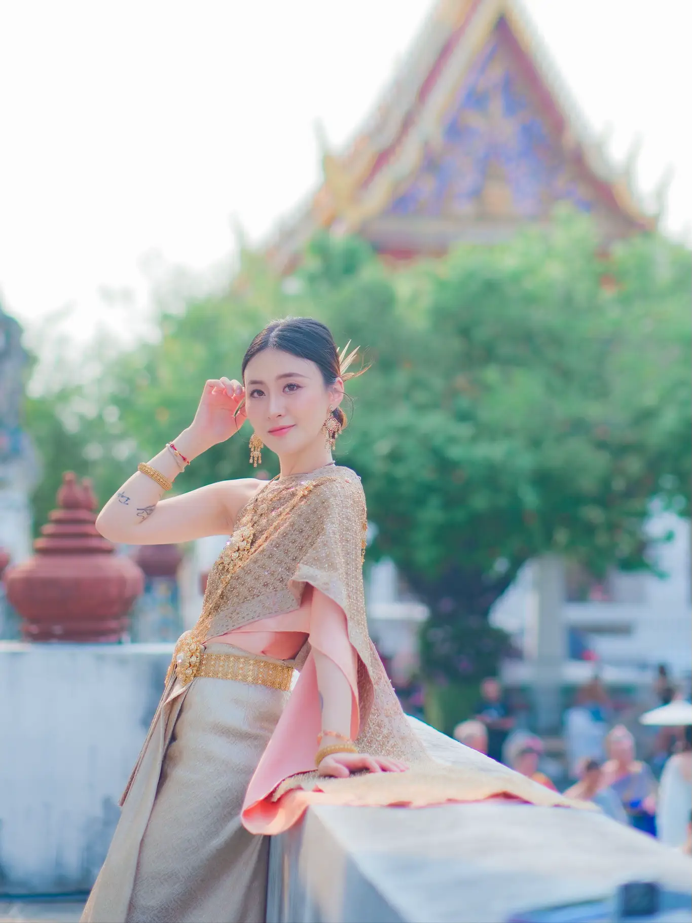 ถ่ายรูปชุดไทยกับสาวไต้หวัน ️ | แกลเลอรีที่โพสต์โดย Gun.portfolio | Lemon8