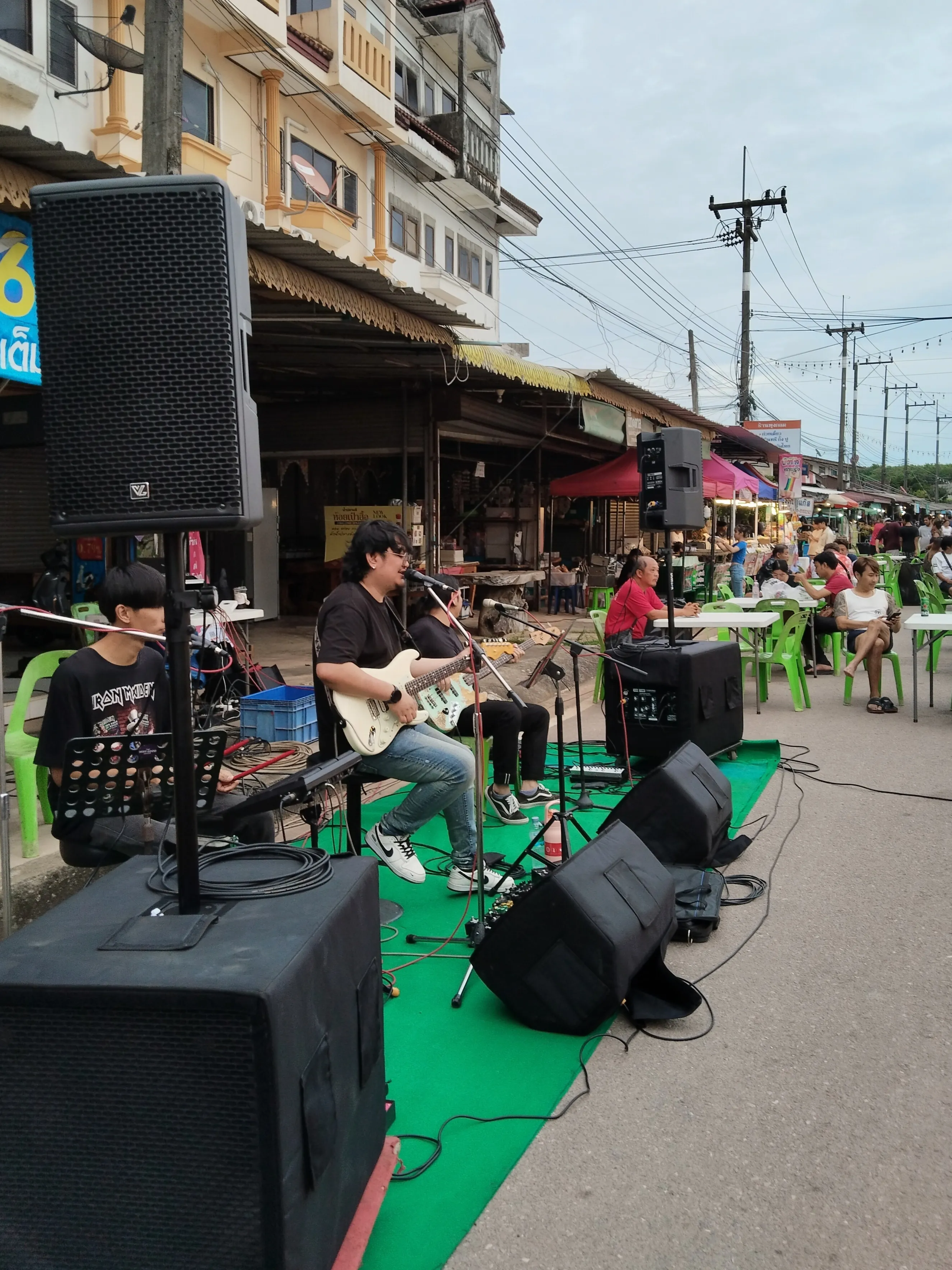 เที่ยวงานวันสุนทรภู่กวีเอก😍 | แกลเลอรีที่โพสต์โดย Chonly | Lemon8