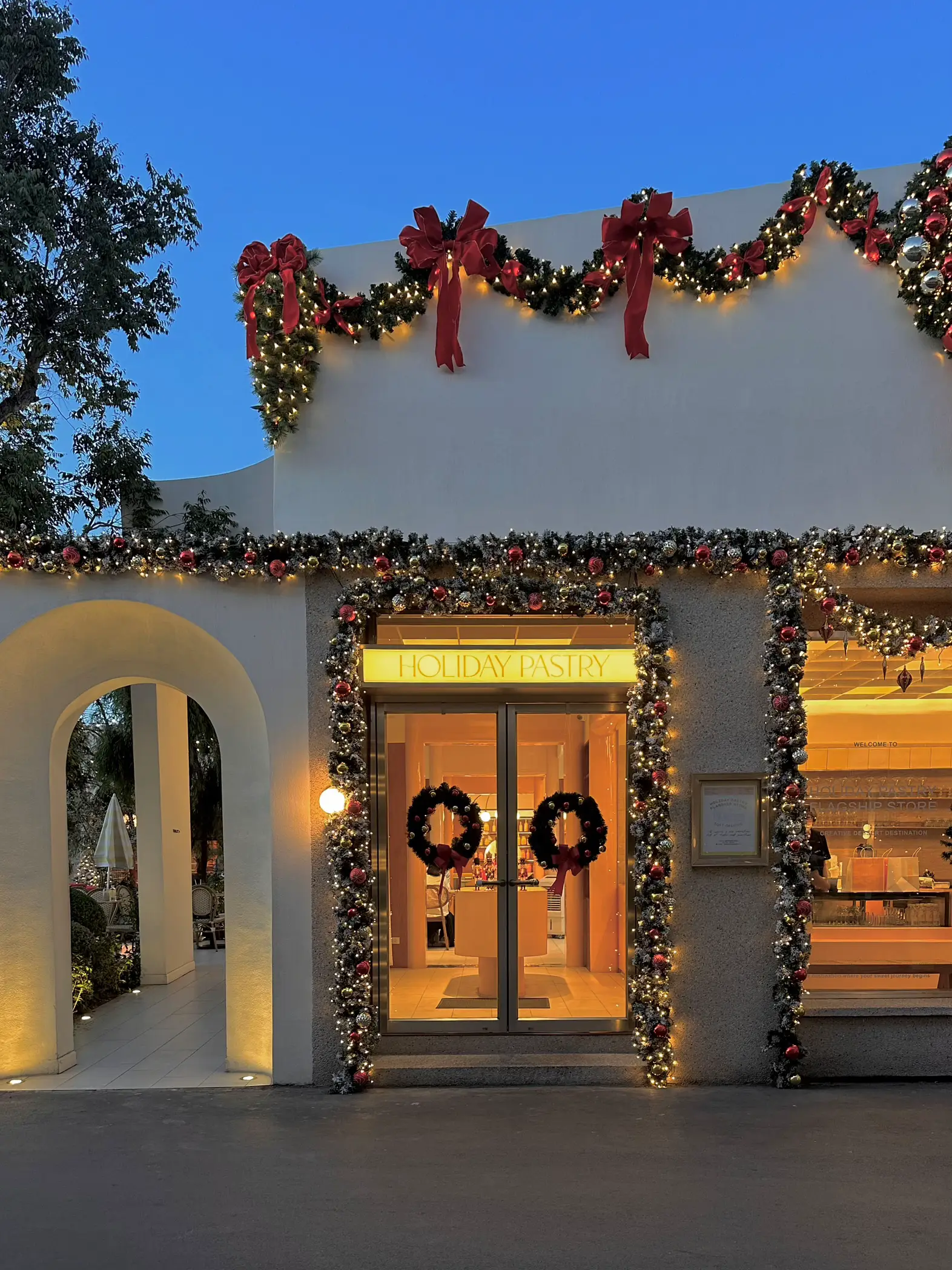 It’s beginning to look a lot like Christmas 🎄 | แกลเลอรีที่โพสต์โดย ...