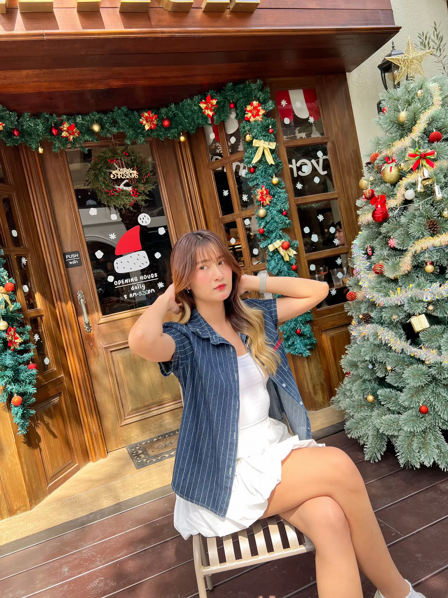 Mika ย่านเอกมัย | คาเฟ่ธีมคริสมาส 🥨🥤 | แกลเลอรีที่โพสต์โดย เจ้าบีม’ 🐋🔆 ...