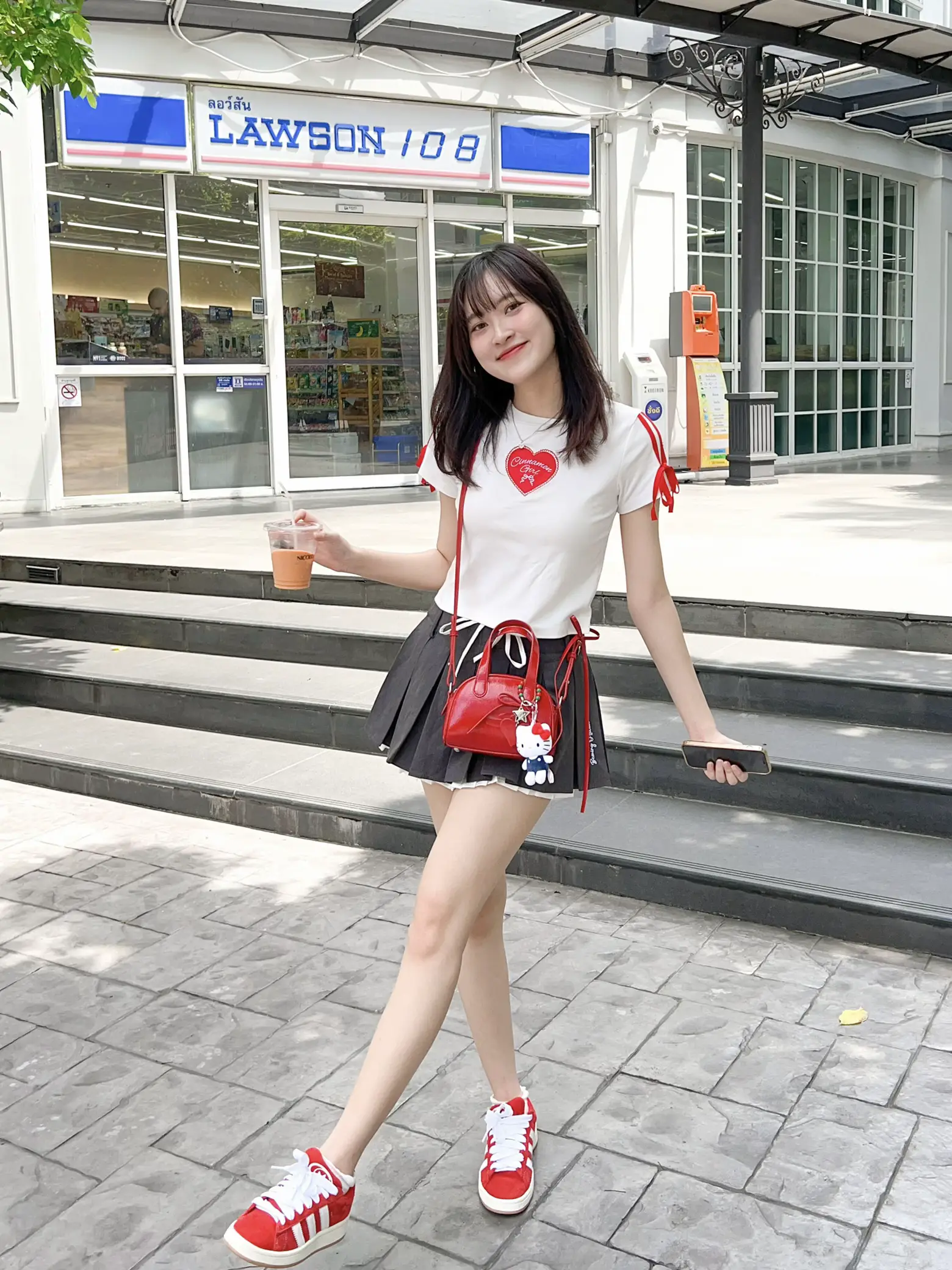 Outfit Idea ในวันที่อากาศร้อนนนน☀️🔥 | แกลเลอรีที่โพสต์โดย ployves.22 | Lemon8