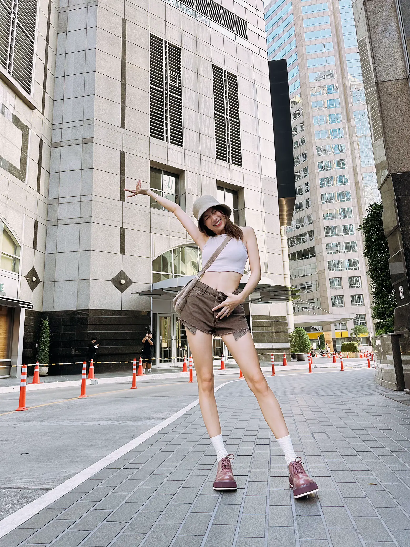 OOTD Summer Earth Tones🧸 | แกลเลอรีที่โพสต์โดย Perthrlkk | Lemon8