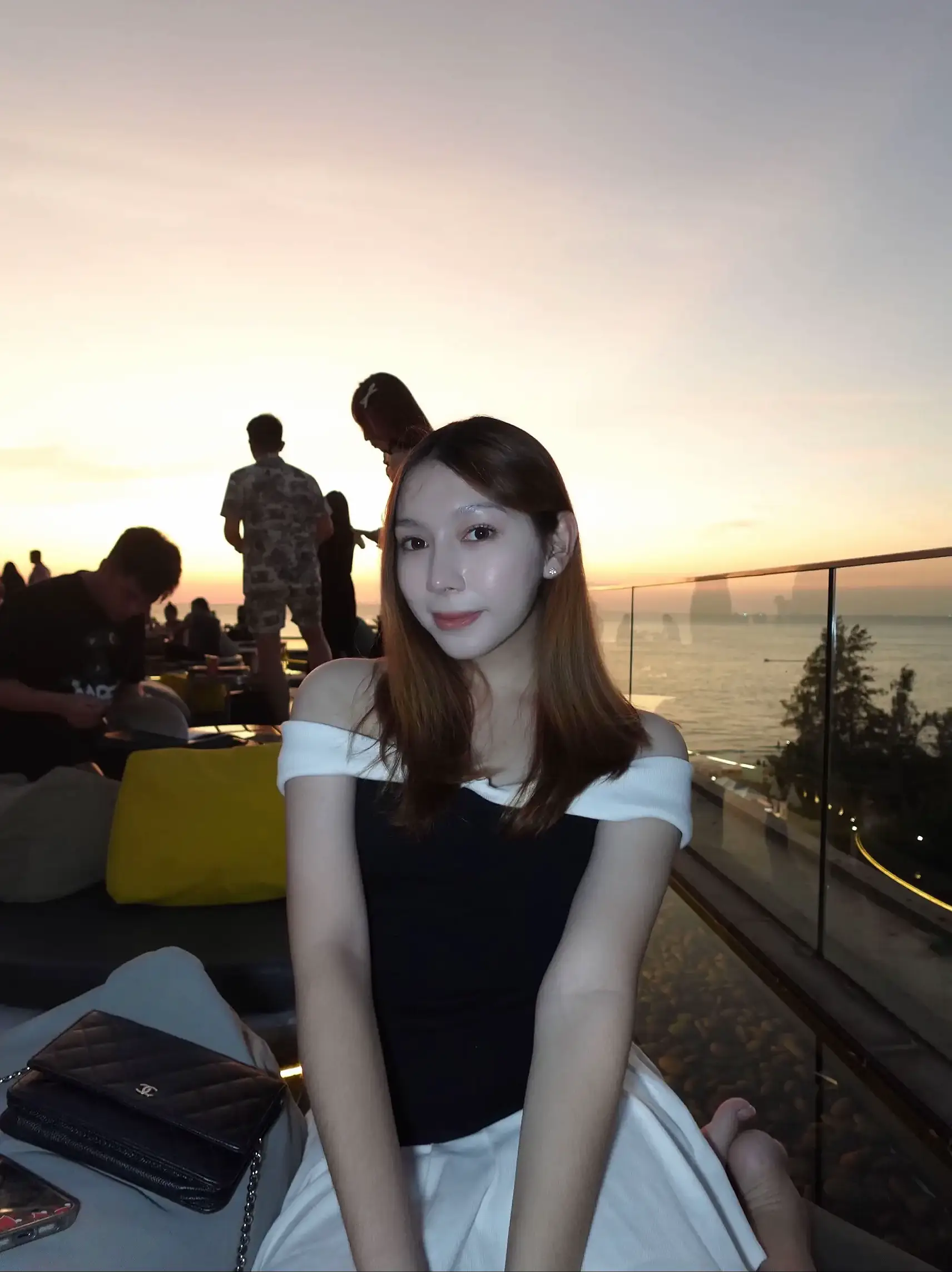 Over The Moon Sky Lounge @Ana Anan Resort Villas 🤍 | แกลเลอรีที่โพสต์โดย build | Lemon8