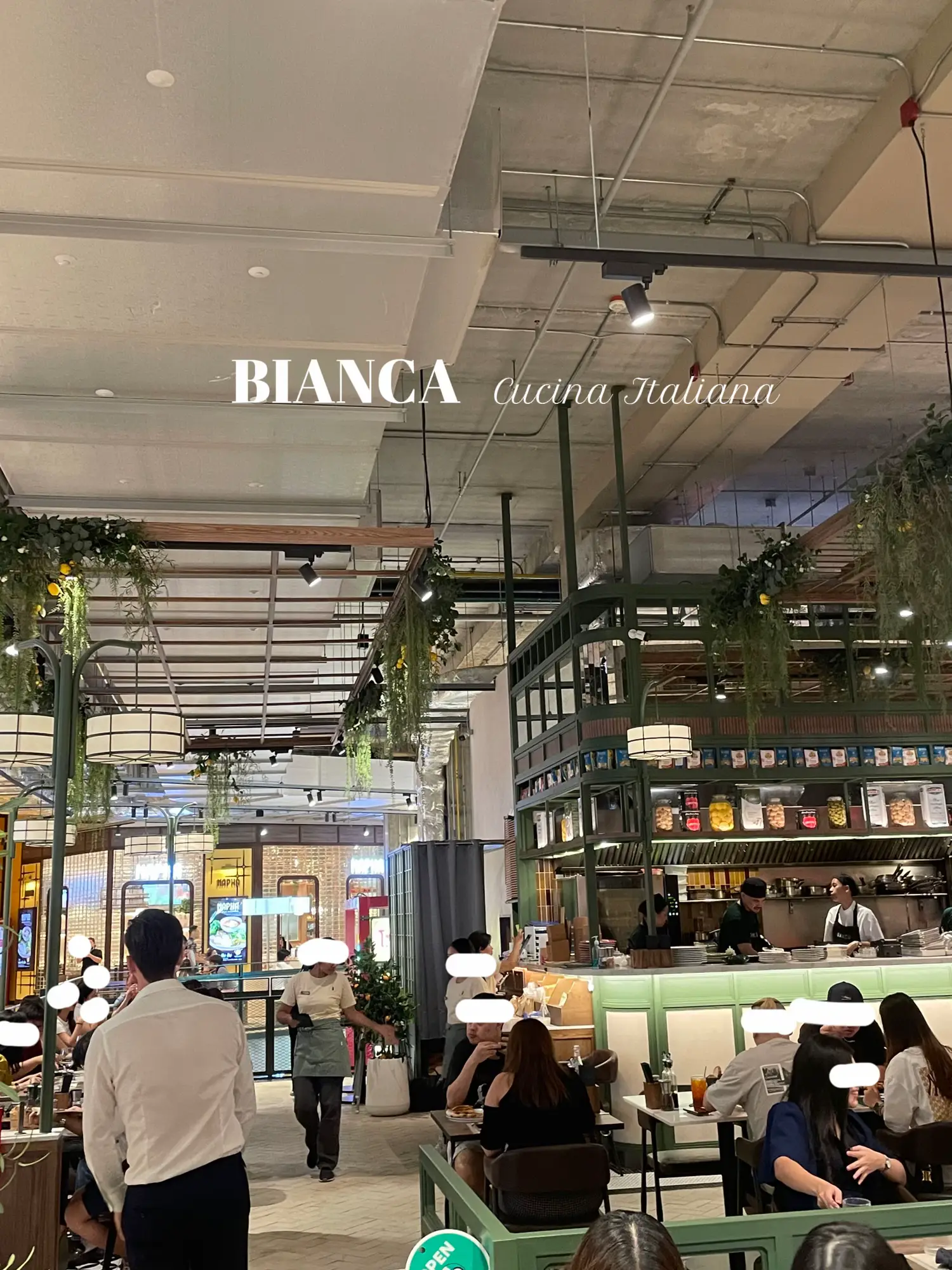 Bianca ร้านอิตาเลียนที่ EmSphere 🇮🇹 | แกลเลอรีที่โพสต์โดย Pat. | Lemon8