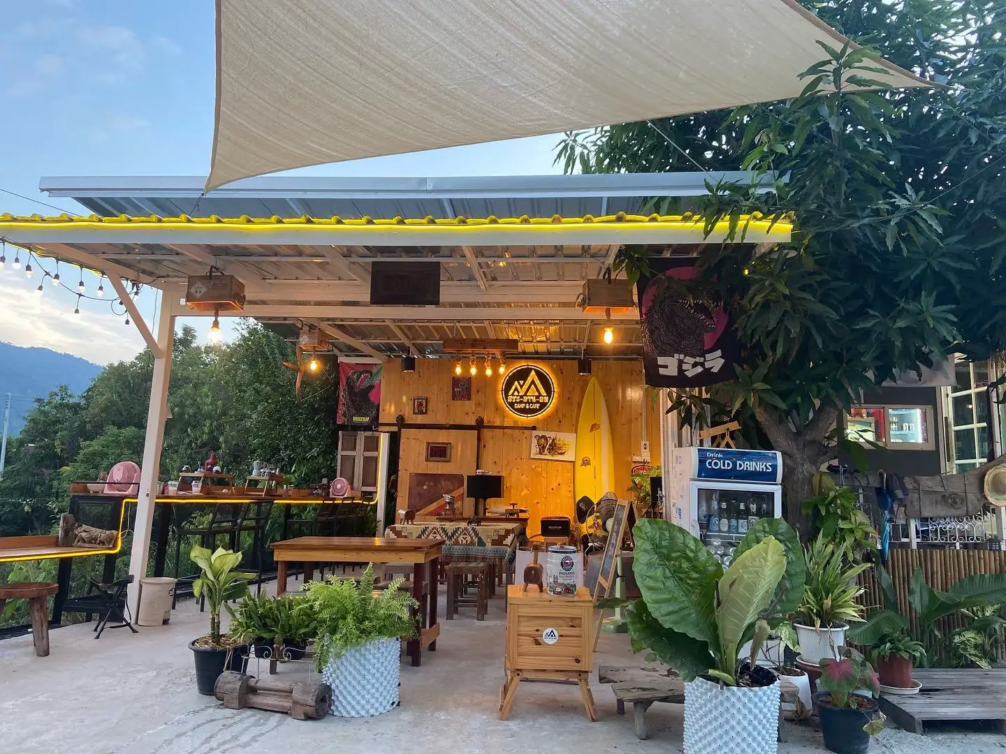 สระ-ลาน-ลม 🌿🤍🏕️ camp&cafe | แกลเลอรีที่โพสต์โดย Jeejy 🤍 | Lemon8