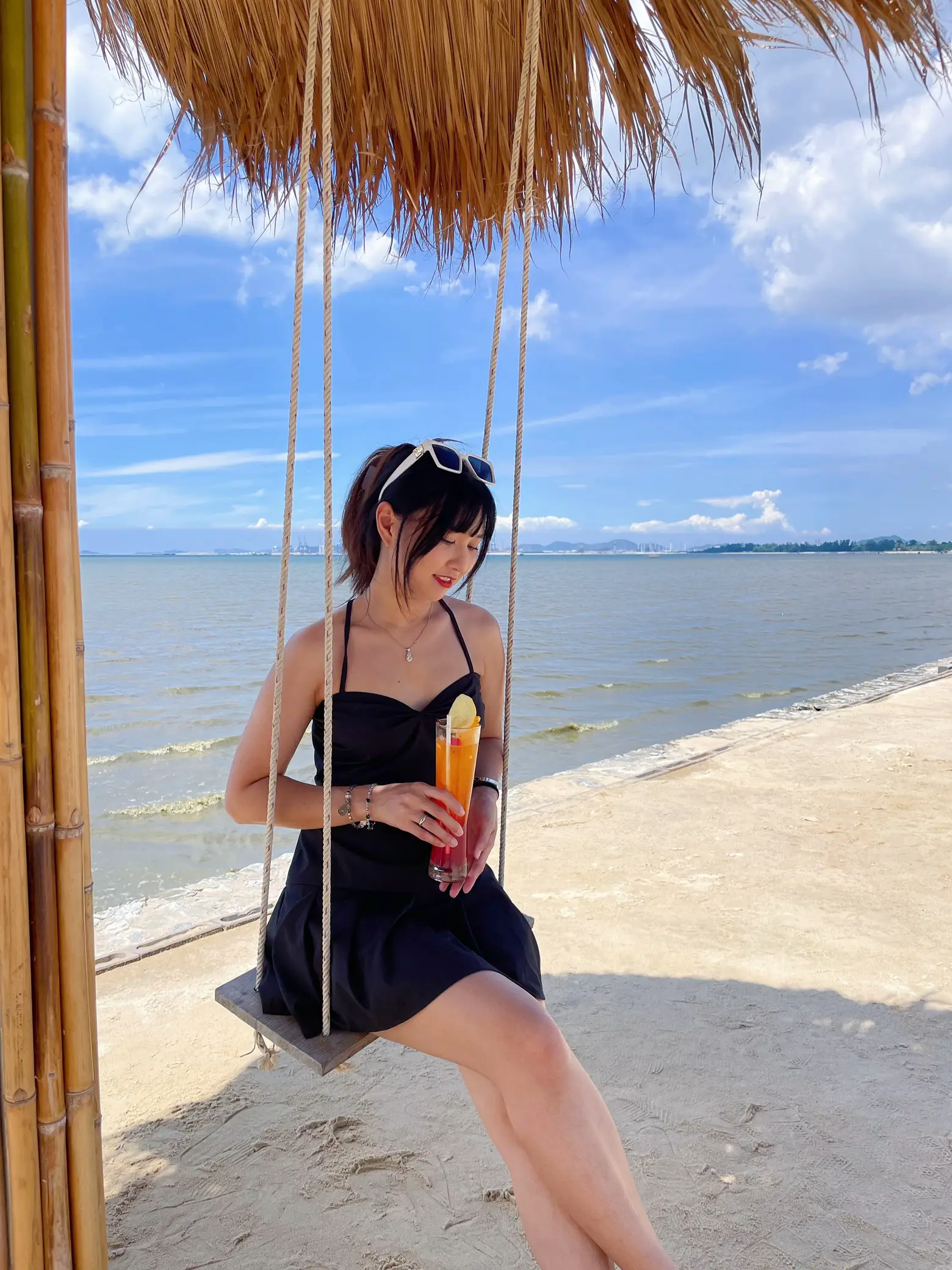 Creamii cafe beach คาเฟ่ริมทะเลพัทยา🥰 | แกลเลอรีที่โพสต์โดย 💋nooknick' | Lemon8