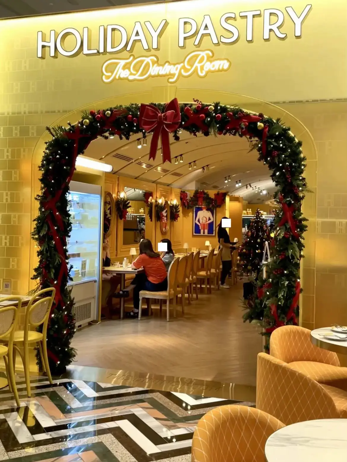 Holiday Pastry เซ็นทรัลเวิลด์ | แกลเลอรีที่โพสต์โดย Nooknik | Lemon8