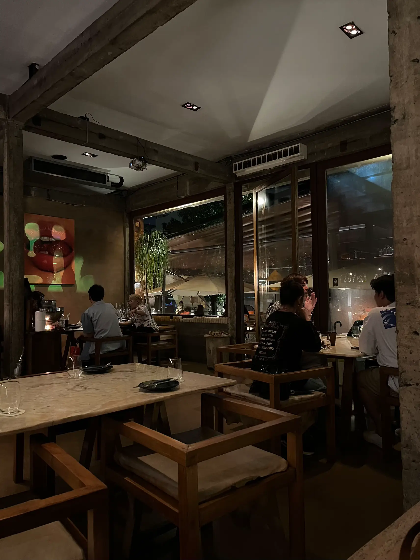 Chill out - Salt Aree near BTS Ari🥂 | แกลเลอรีที่โพสต์โดย แสตมป์(Stamp) | Lemon8