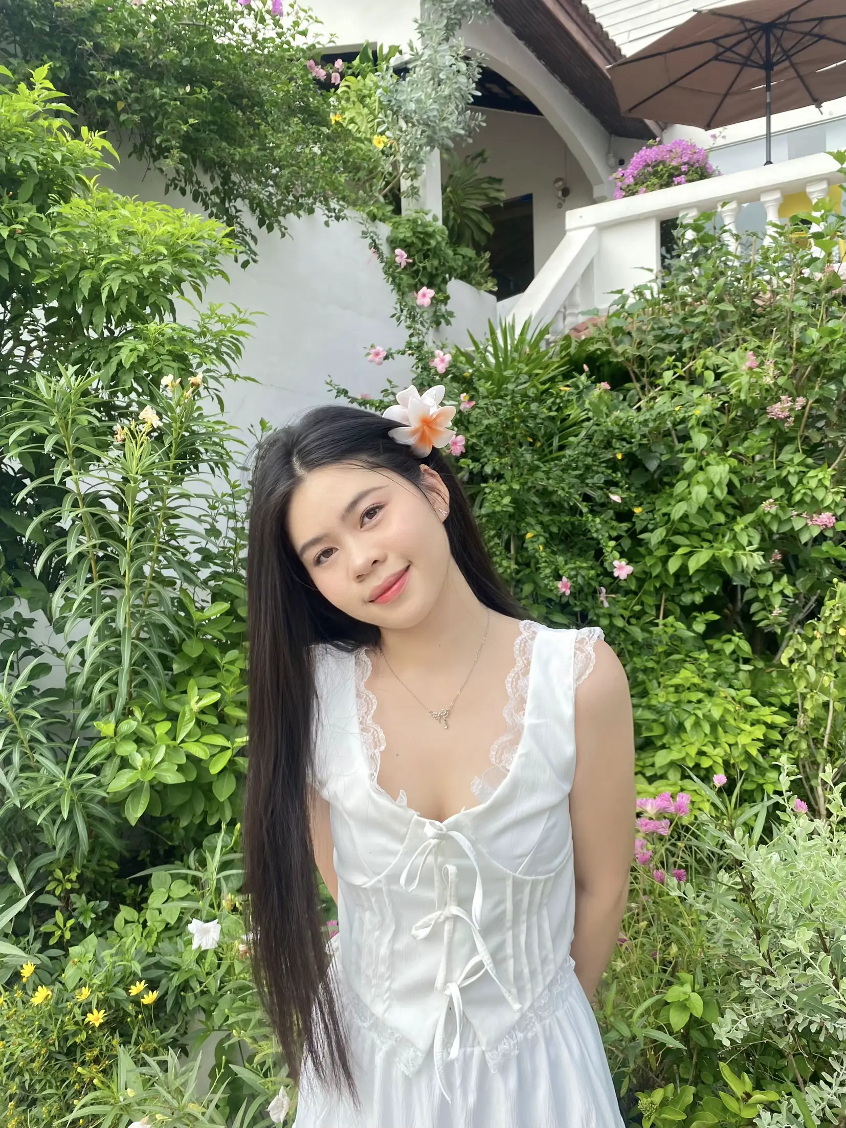 Summer rain cafe งามวงศ์วาน 47 คาเฟ่ดอกไม้💐 | แกลเลอรีที่โพสต์โดย Nam | Lemon8