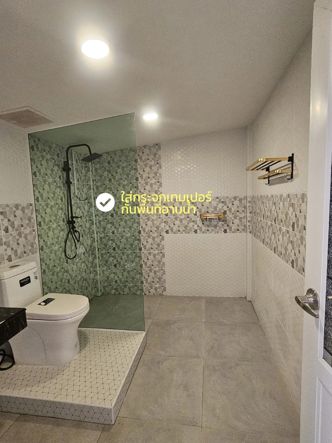 เมื่อบ้านเก่า เราอยากมีห้องน้ำในห้องนอนเพิ่ม | แกลเลอรีที่โพสต์โดย MI•TA | Lemon8