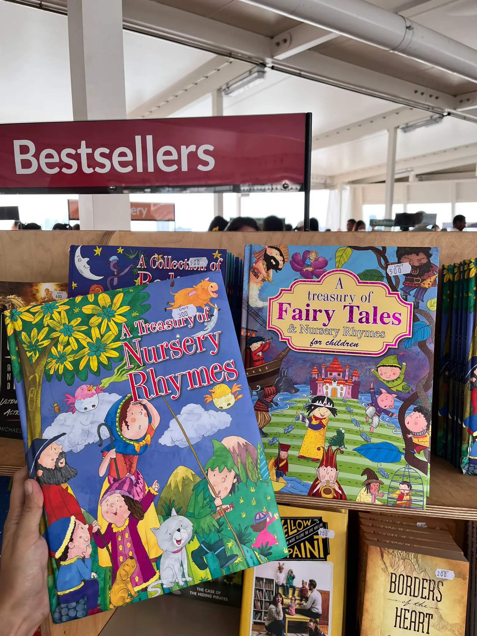 งานหนังสือลอยน้ํานานาชาติ 2566 ⛴️ 📚 | แกลเลอรีที่โพสต์โดย อวยชัยไดอารี่ | Lemon8