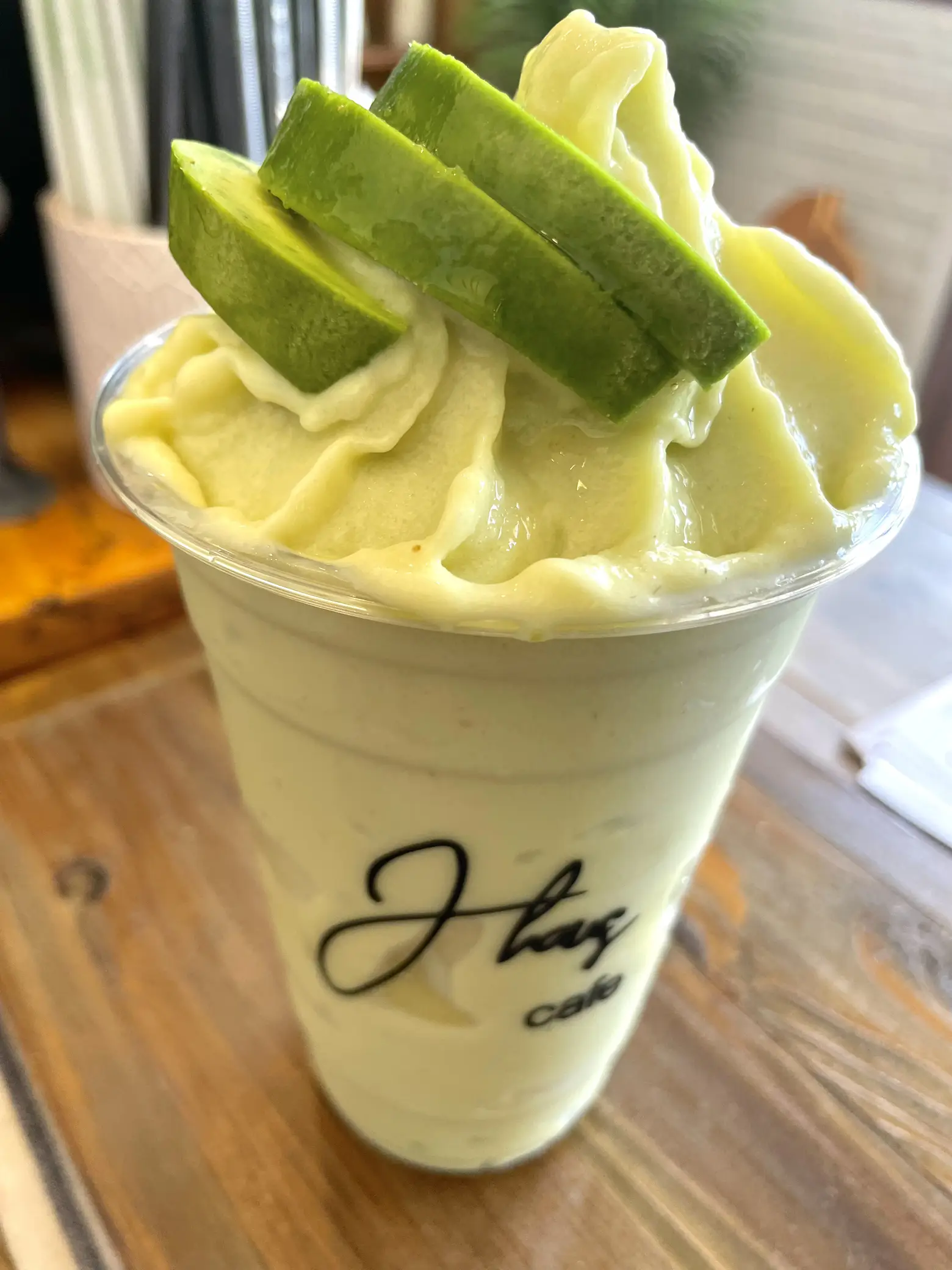 เอาใจสายอโวคาโด้ปั่น กับ 3 รสชาติ | แกลเลอรีที่โพสต์โดย Choco Mint | Lemon8