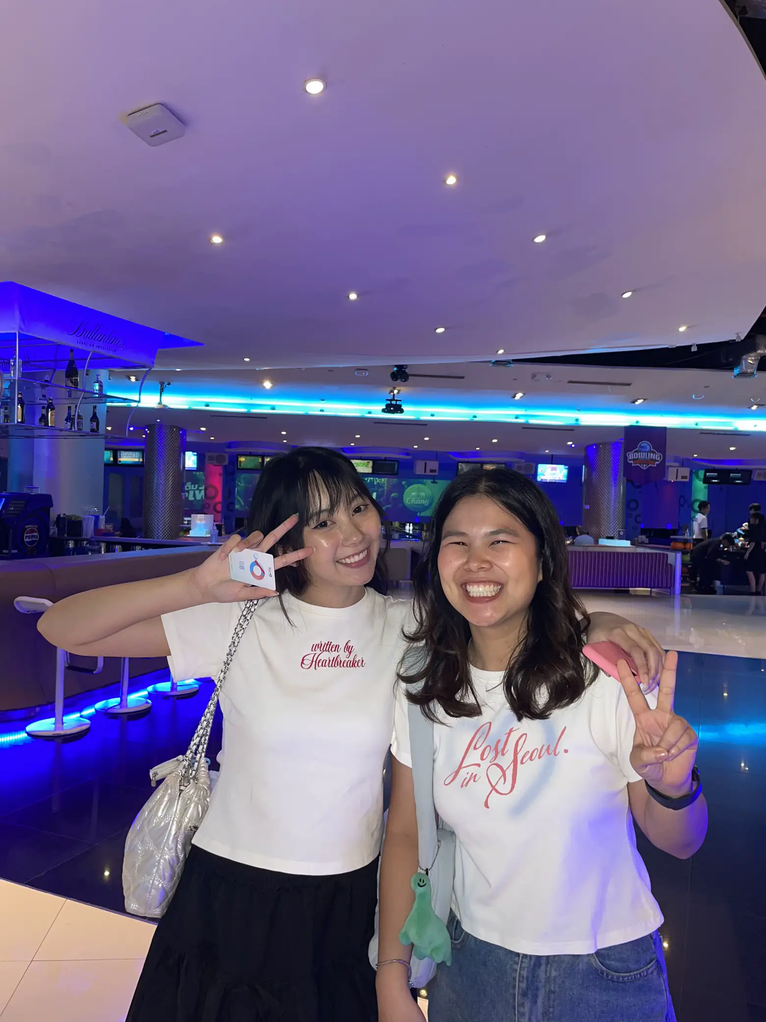 👀🎳🤏🏻ชวนน้องไปหาทำ กิจกรรมหลังเลิกงานที่ Blu-O | แกลเลอรีที่โพสต์โดย พกกล้อง | Lemon8