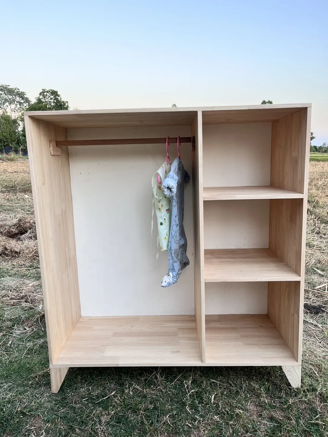 ทำตู้เสื้อผ้าให้ลูกสาวงบไม่ถึง 1,000฿ | แกลเลอรีที่โพสต์โดย Wolf Carpentry | Lemon8