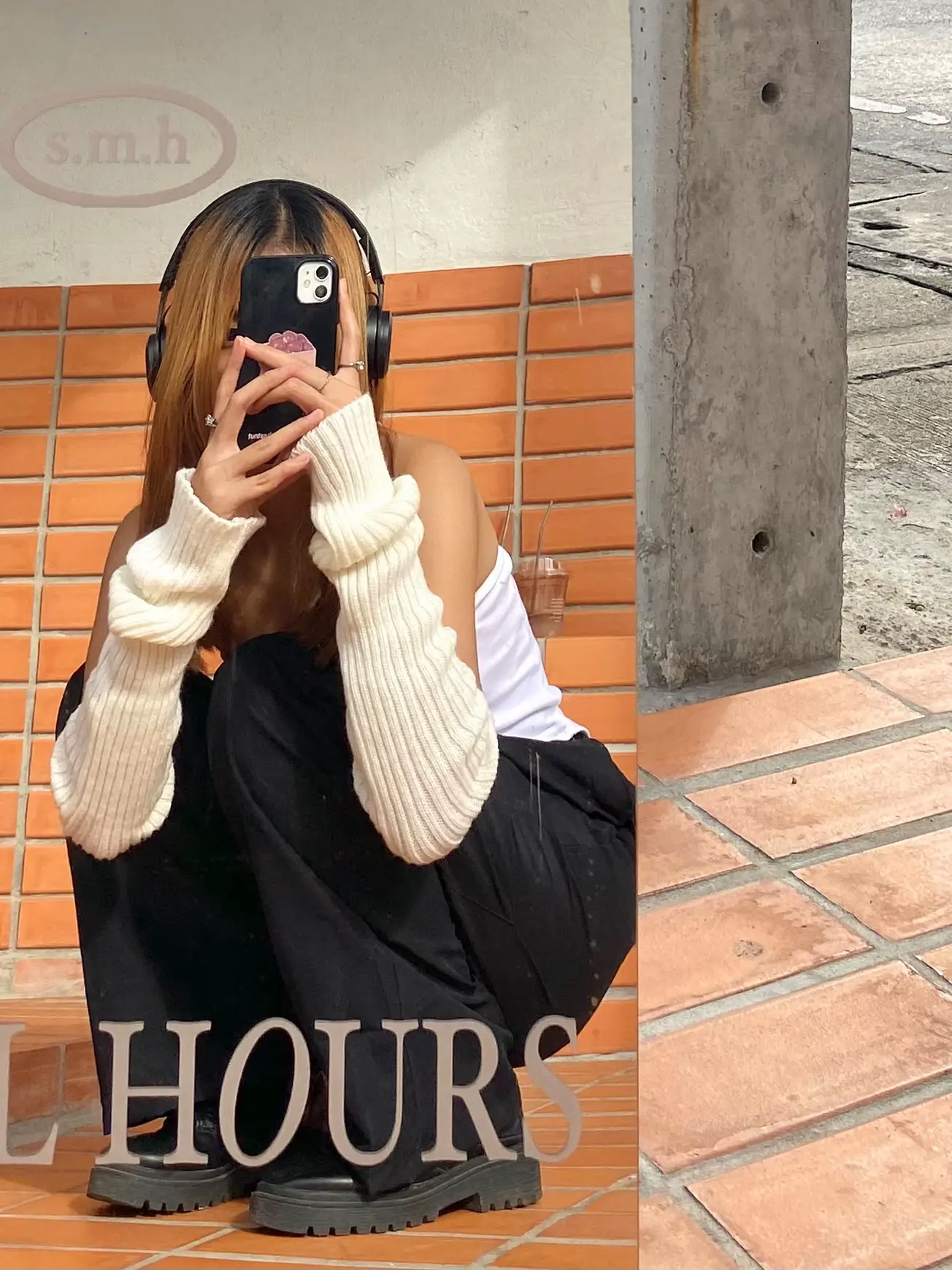 Cafe Small Hours 🥯🤍 | แกลเลอรีที่โพสต์โดย Sofia | Lemon8