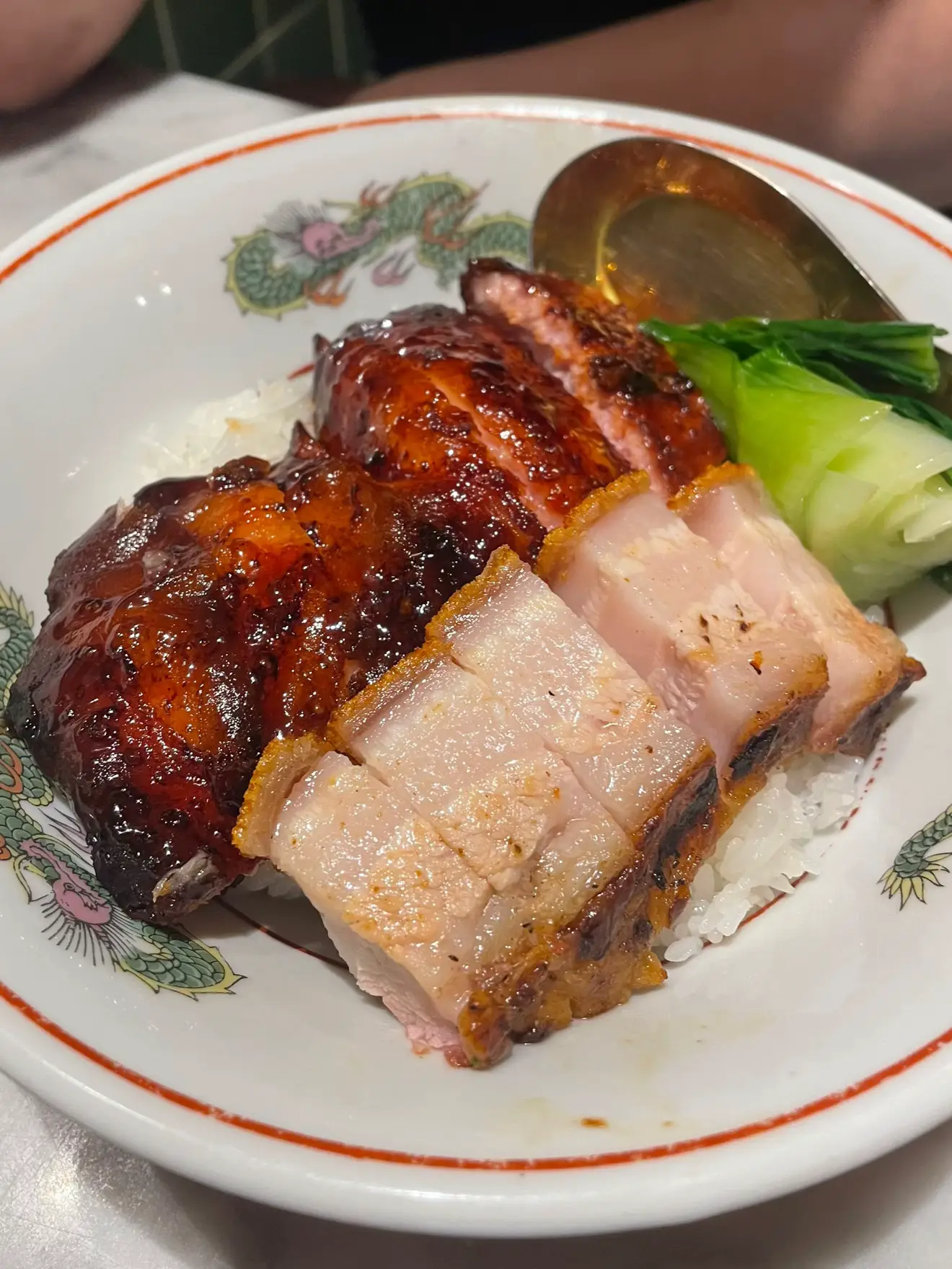 หมูแดงนู่มมมัน ที่ The Chopsticks ใกล้ BTS ทองหล่อ | แกลเลอรีที่โพสต์ ...