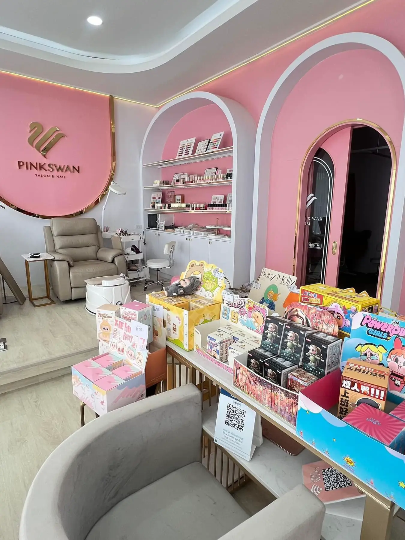 Pinkswan Salon & Nail 💅🏻 | แกลเลอรีที่โพสต์โดย แม่ก๊อตจิ | Lemon8