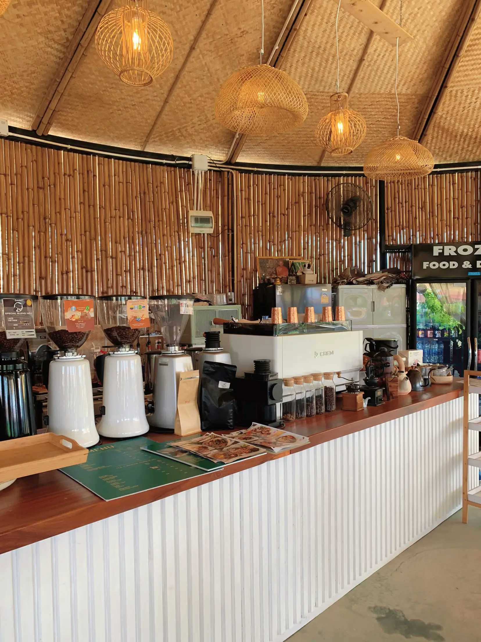 Art craft & cafe’ • คาเฟ่ใหม่ย่านลาดกระบัง | แกลเลอรีที่โพสต์โดย Nuchjr ...