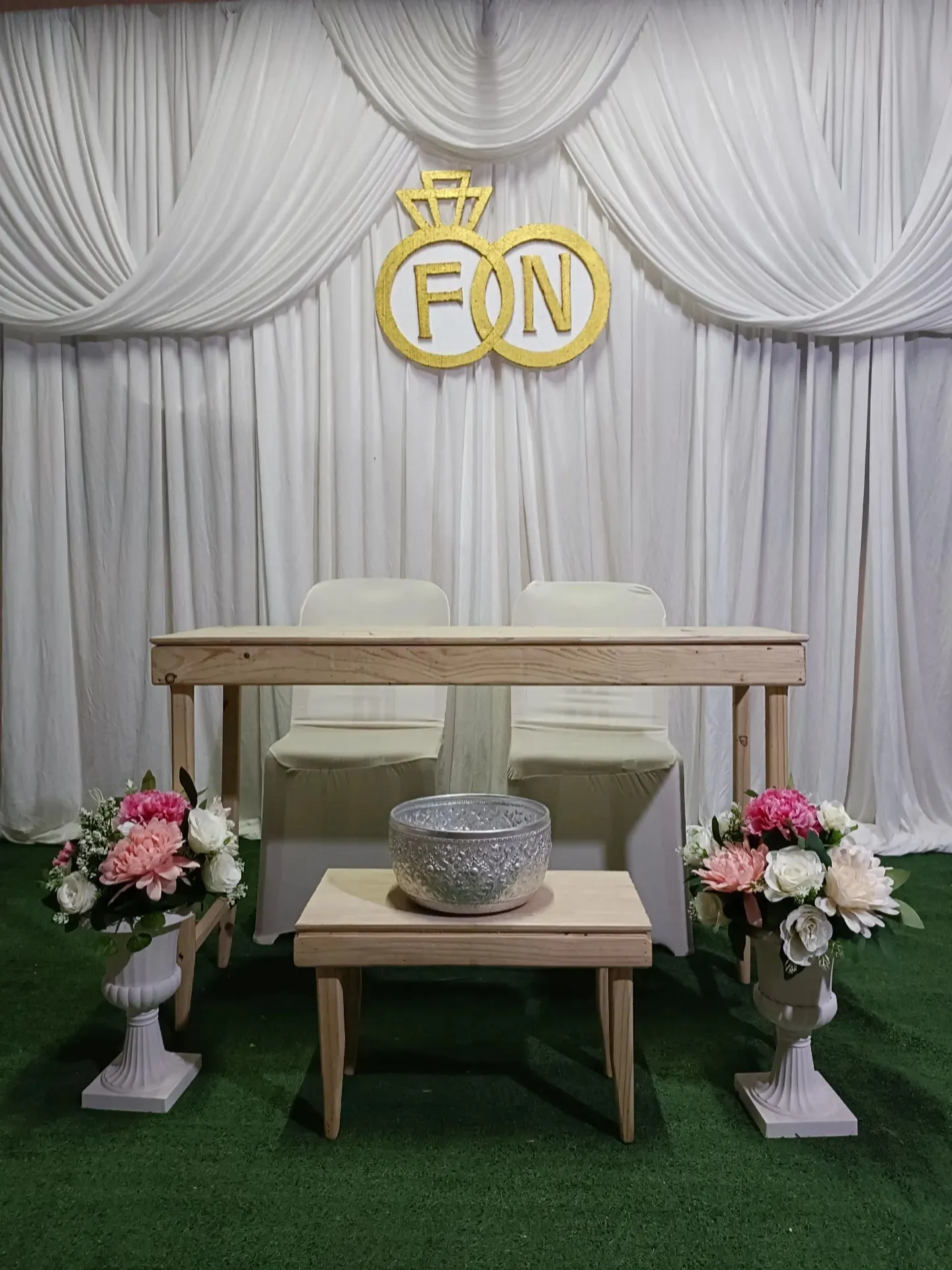 จัดฉากงานแต่งให้น้องแฟน งบซื้อผ้า 2,500 ฿ | แกลเลอรีที่โพสต์โดย Wolf Carpenter | Lemon8