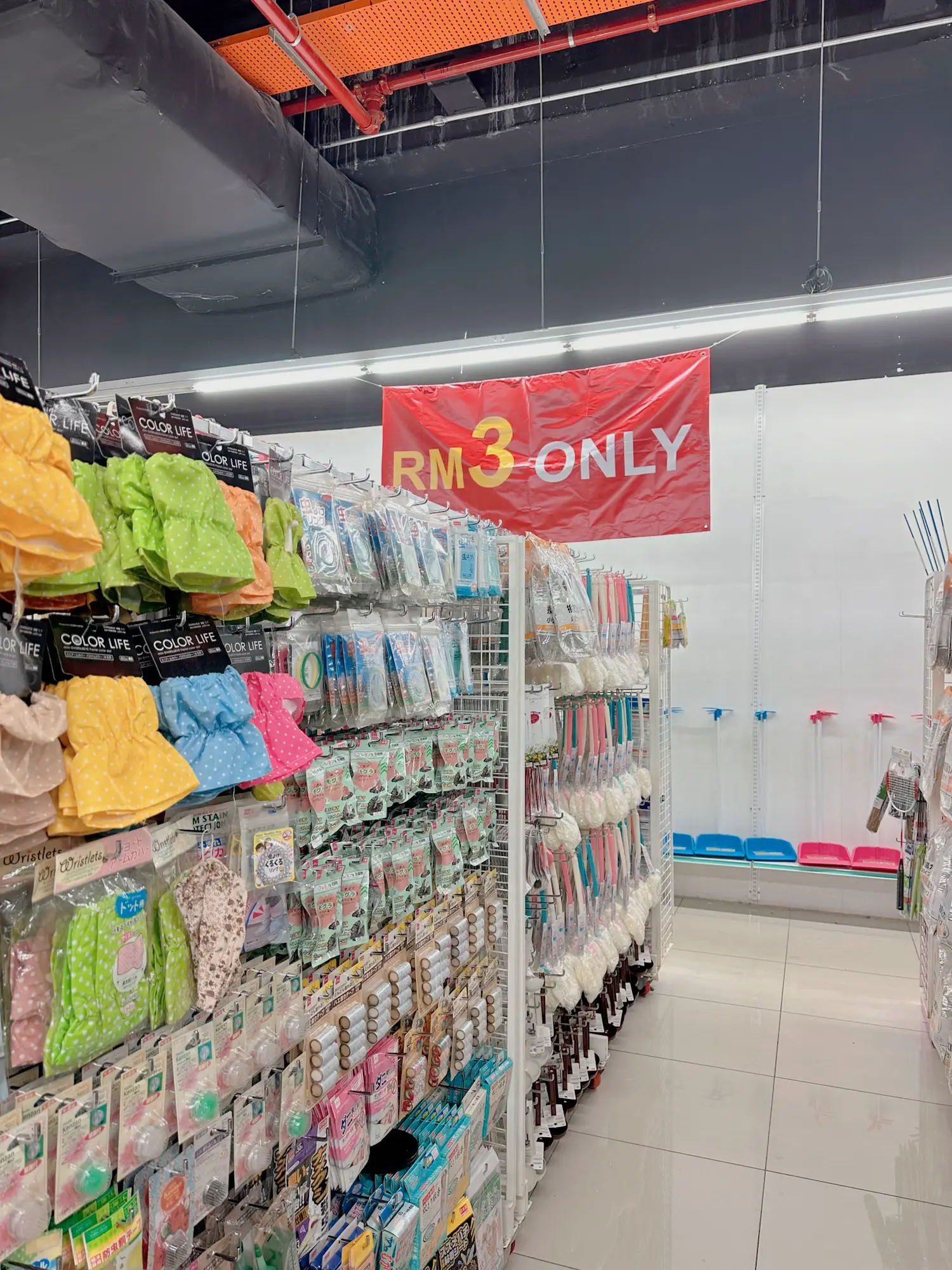 BIAR BETUL DAISO PUN ADA SALE! | Galeri disiarkan oleh wawadels | Lemon8