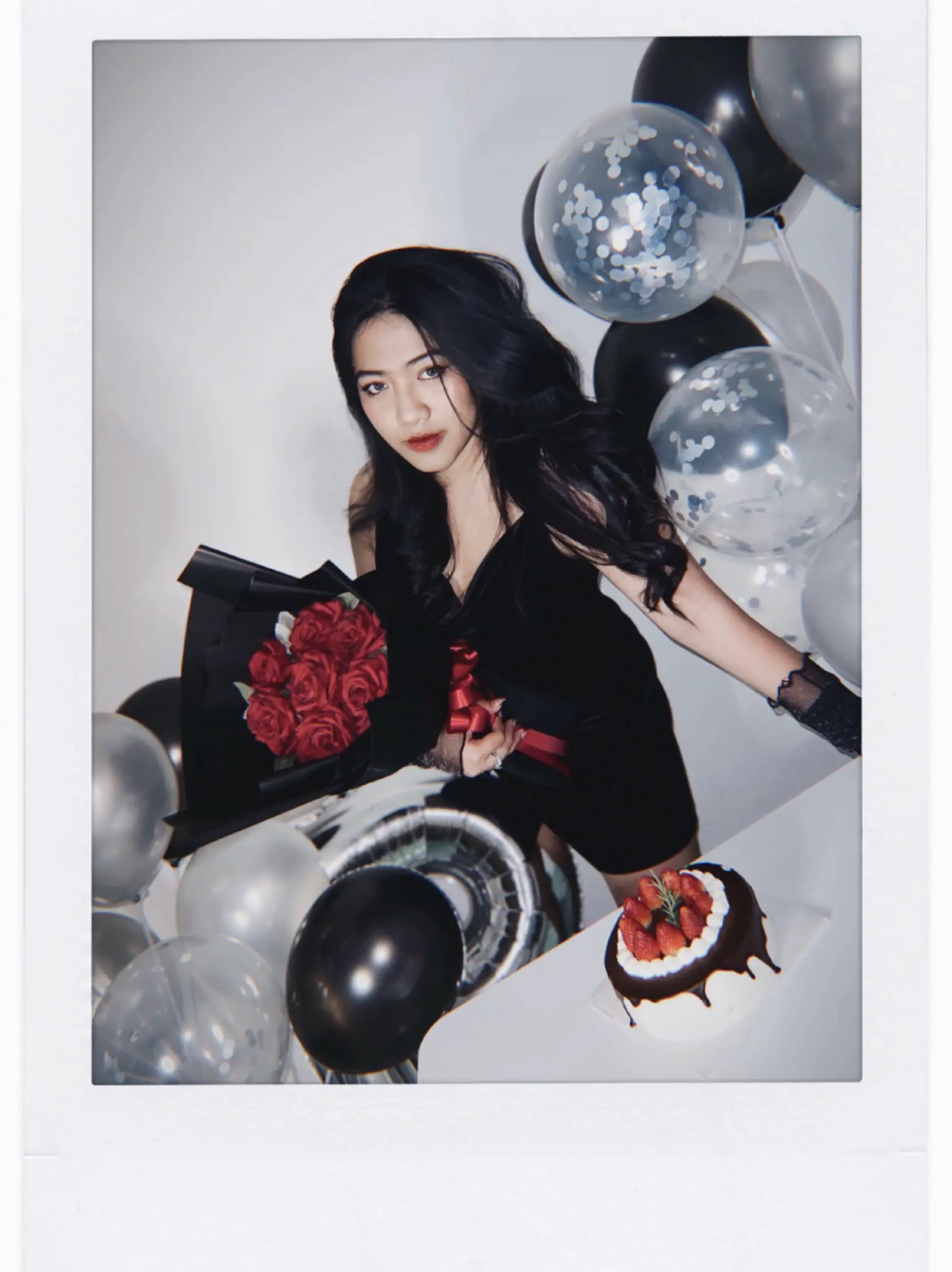 ไอเดียร์ถ่ายรูปวันเกิดในห้องนอนง่ายๆใช้งบหลักร้อย🎂 | แกลเลอรีที่โพสต์ ...