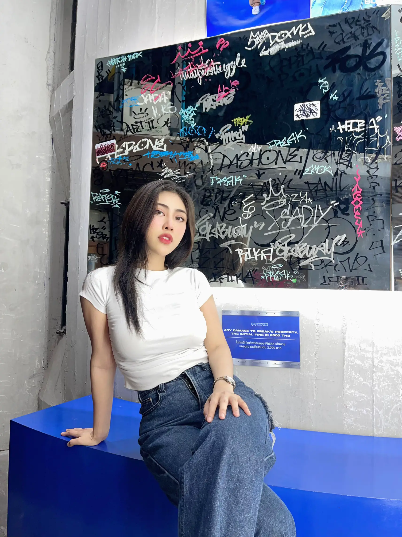 มุมถ่ายรูปที่สยาม FREAK Store 💙 สายสตรีทห้ามพลาด 🔥 | แกลเลอรีที่โพสต์ ...