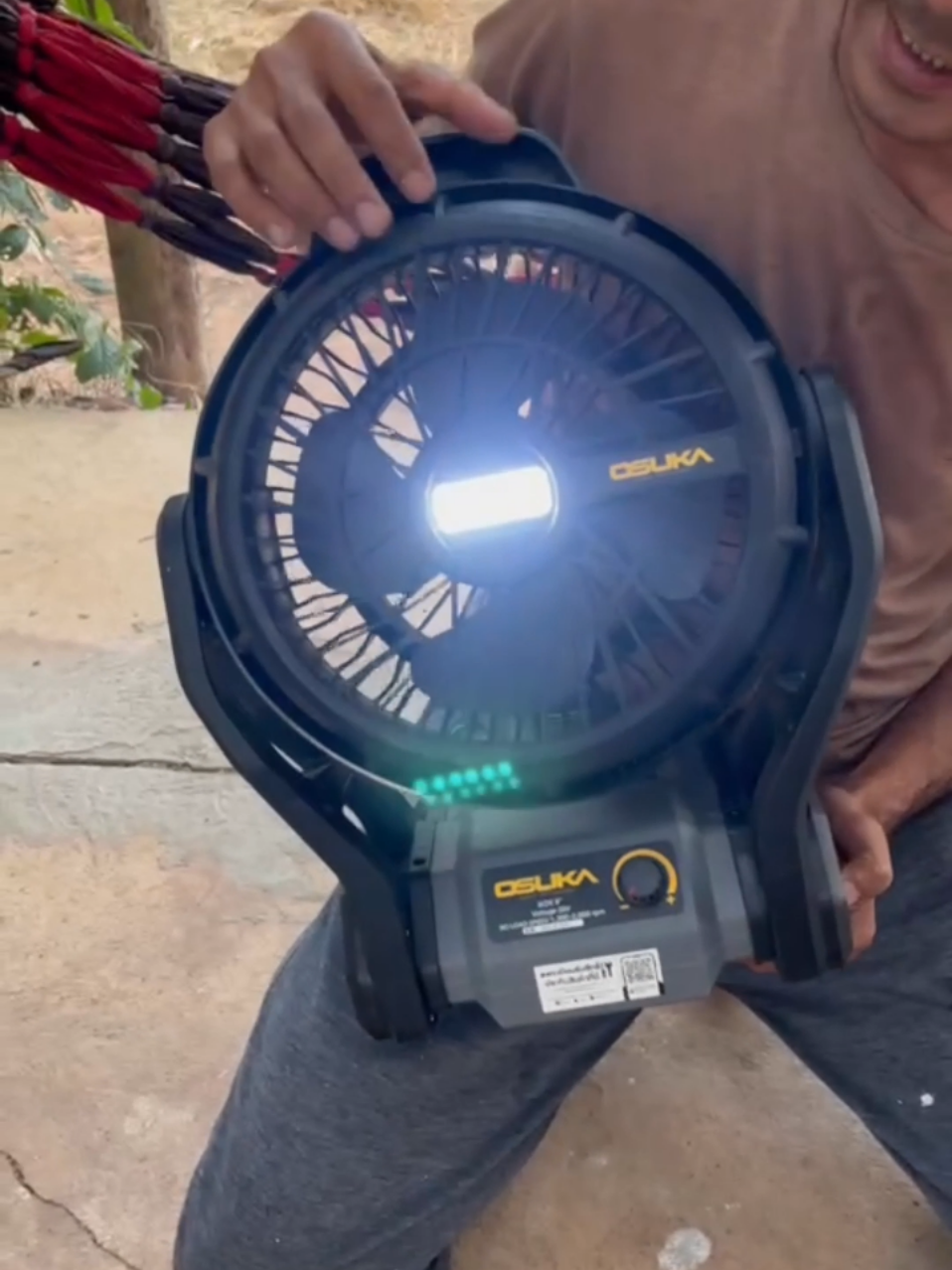 พัดลมพกพา ไร้สายซะด้วย 🍋 | วิดีโอที่เผยแพร่โดย Wolf Carpentry | Lemon8