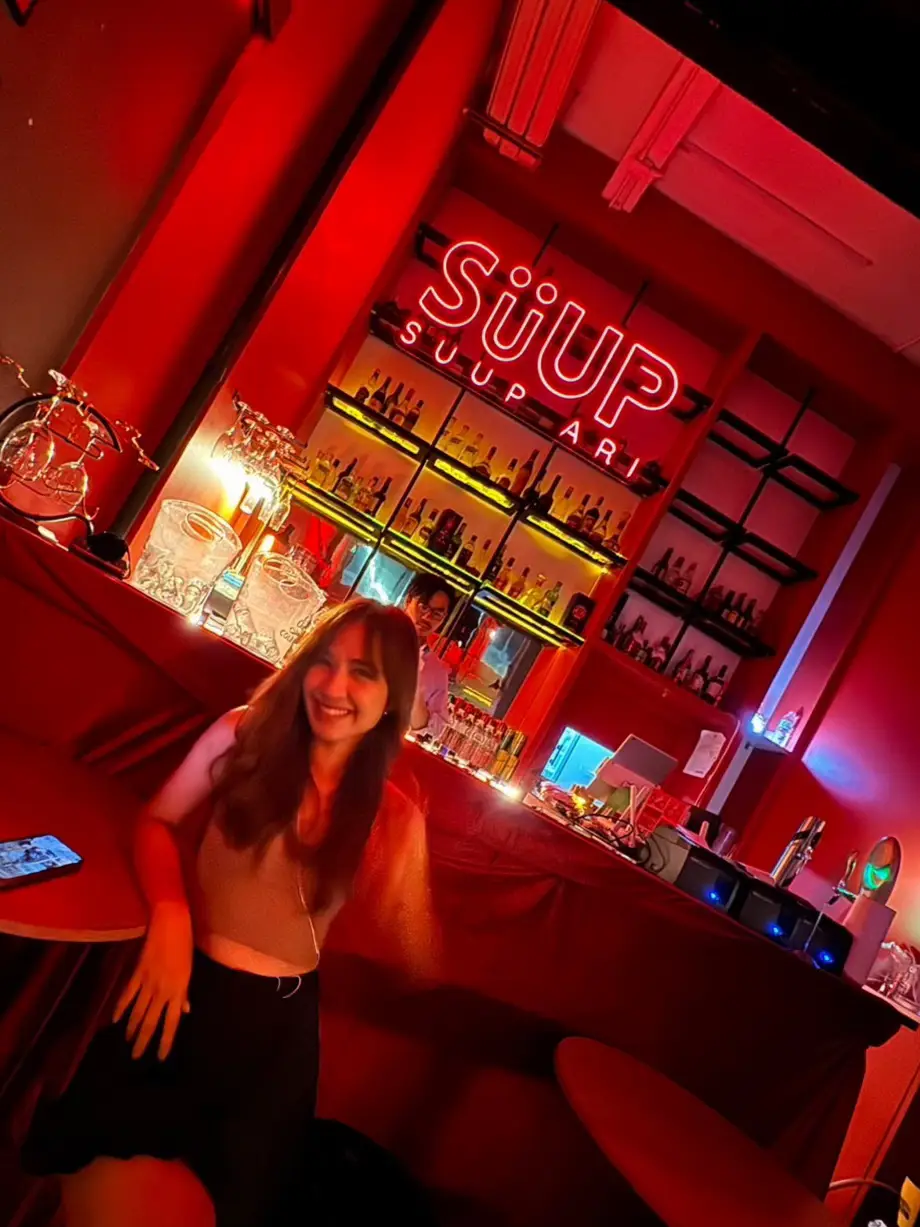 Supp Ari (นั่งชิลติด BTS สะพานควาย อารีย์ 🥂 ) | แกลเลอรีที่โพสต์โดย ...