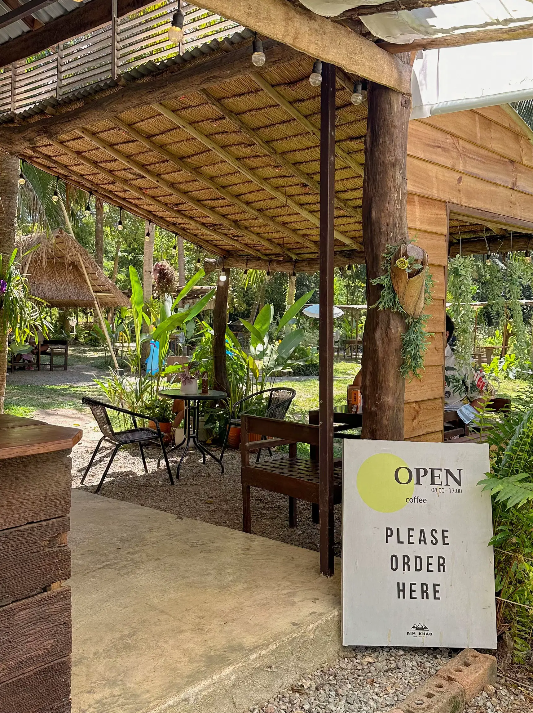 คาเฟ่เปิดใหม่ Rim Khao cafe 🏝 | บางพระ ศรีราชา | แกลเลอรีที่โพสต์โดย ...