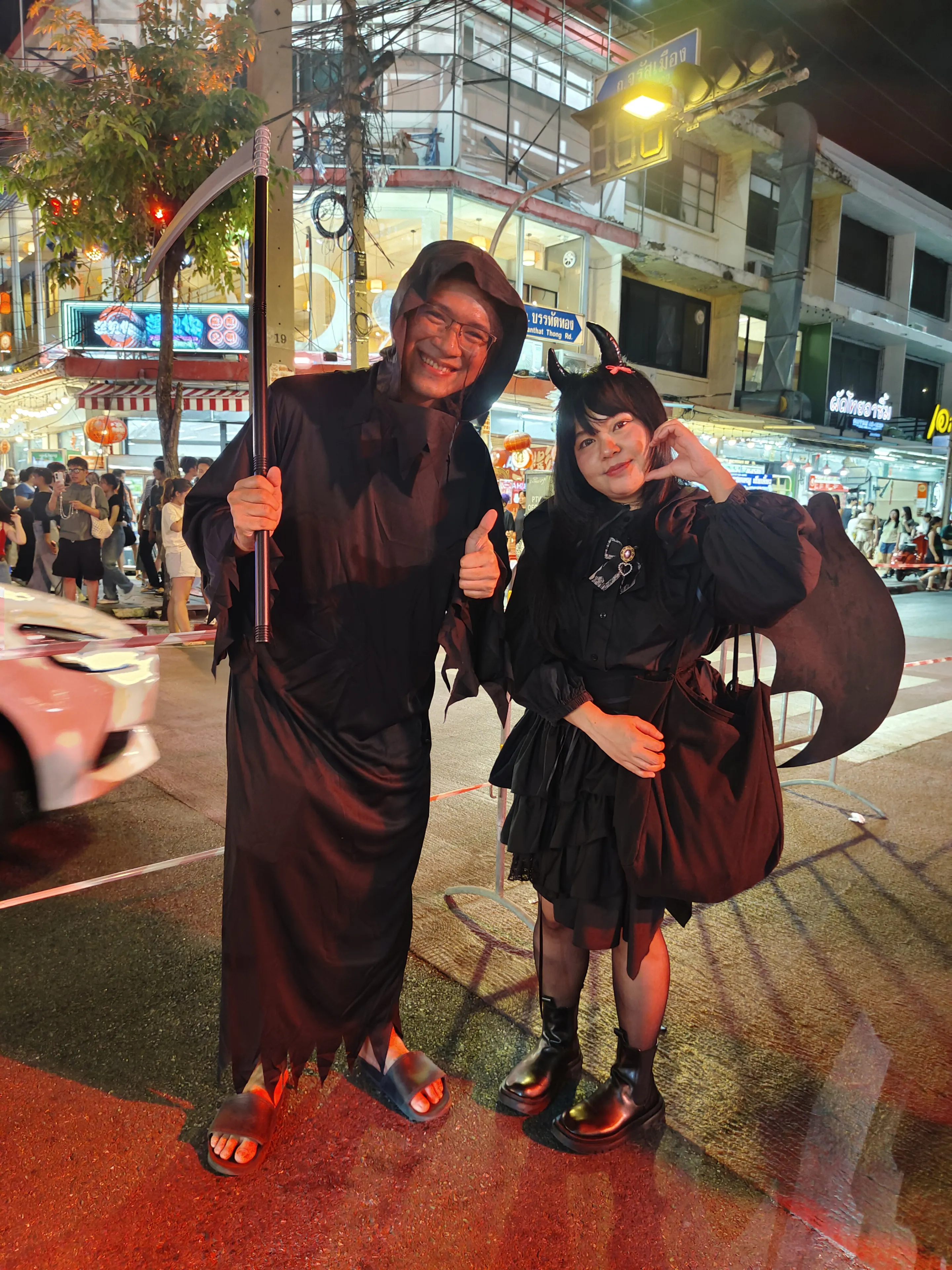 Halloween บรรทัดทอง | แกลเลอรีที่โพสต์โดย tan041093 | Lemon8