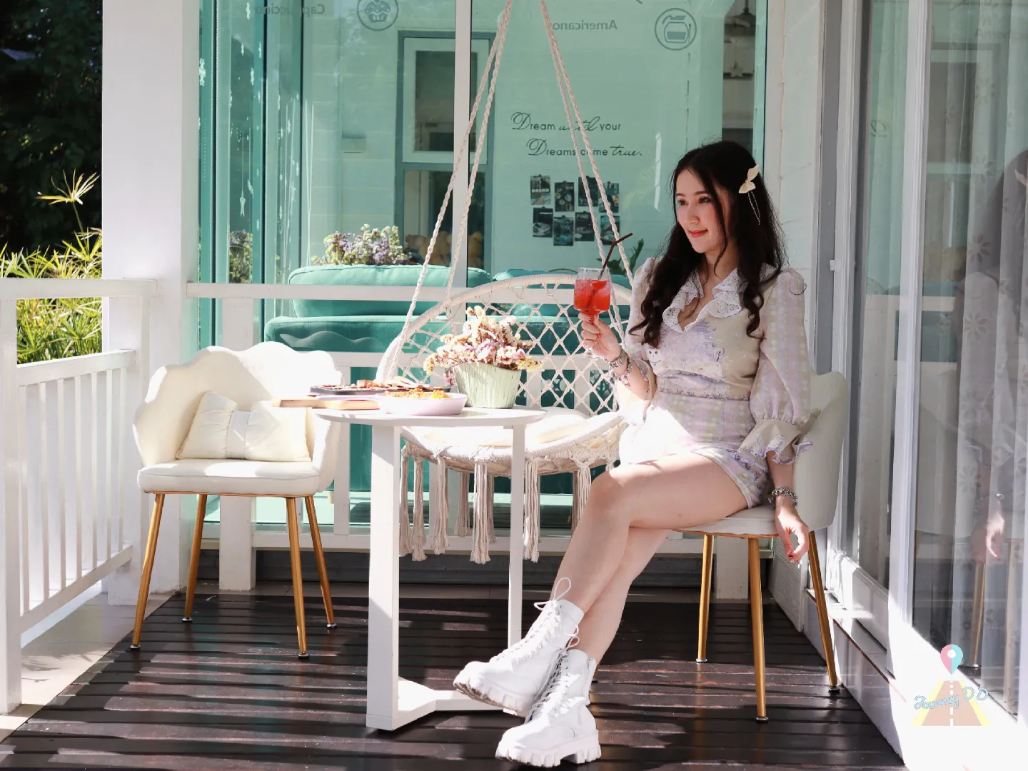 🛶 ล่องเรือไปคาเฟ่🌴ใกล้ชิดธรรมชาติ | แกลเลอรีที่โพสต์โดย Journey DD | Lemon8