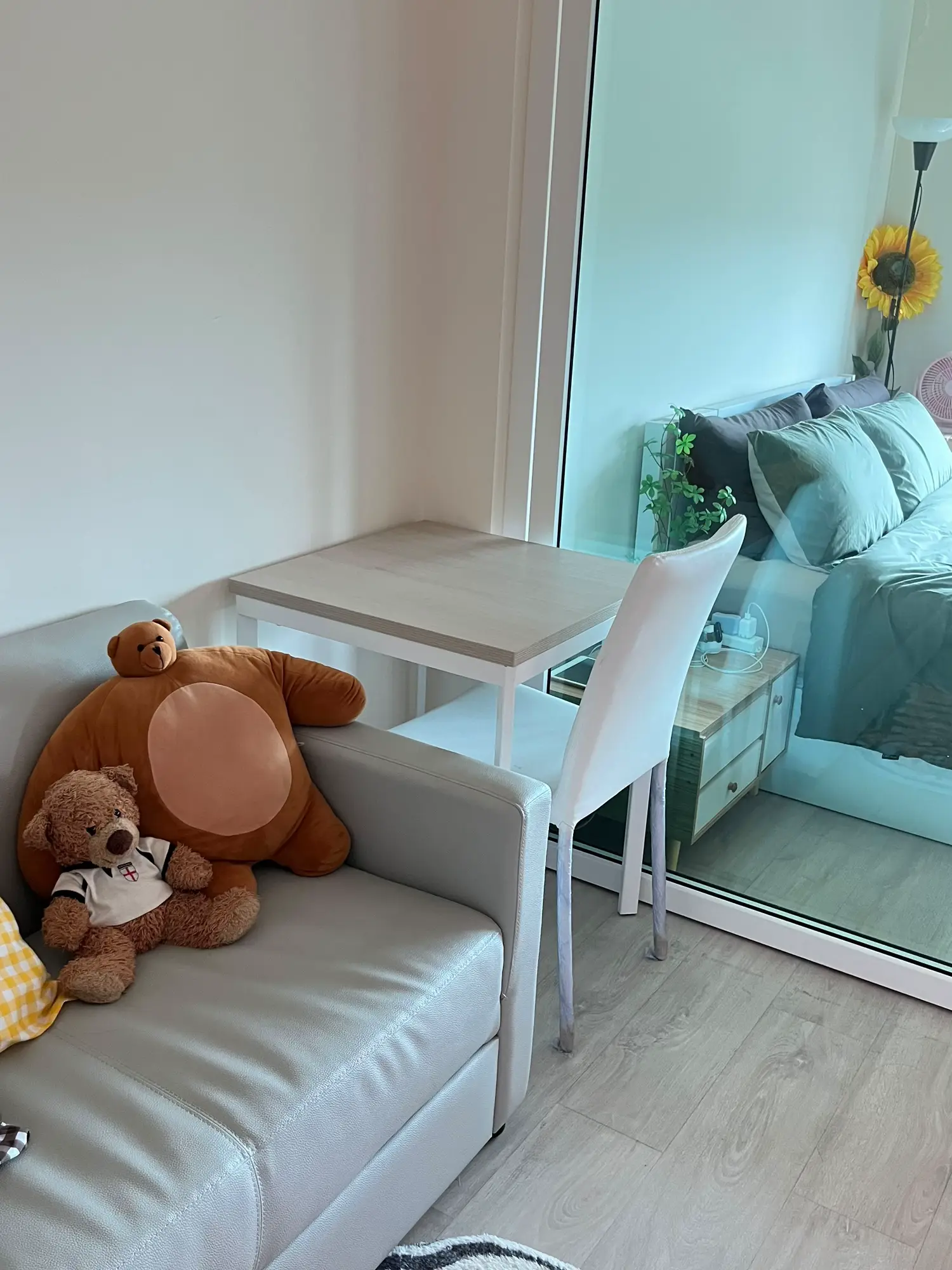 มาแต่งห้องกันเถอะ | แกลเลอรีที่โพสต์โดย Fha Patchara | Lemon8