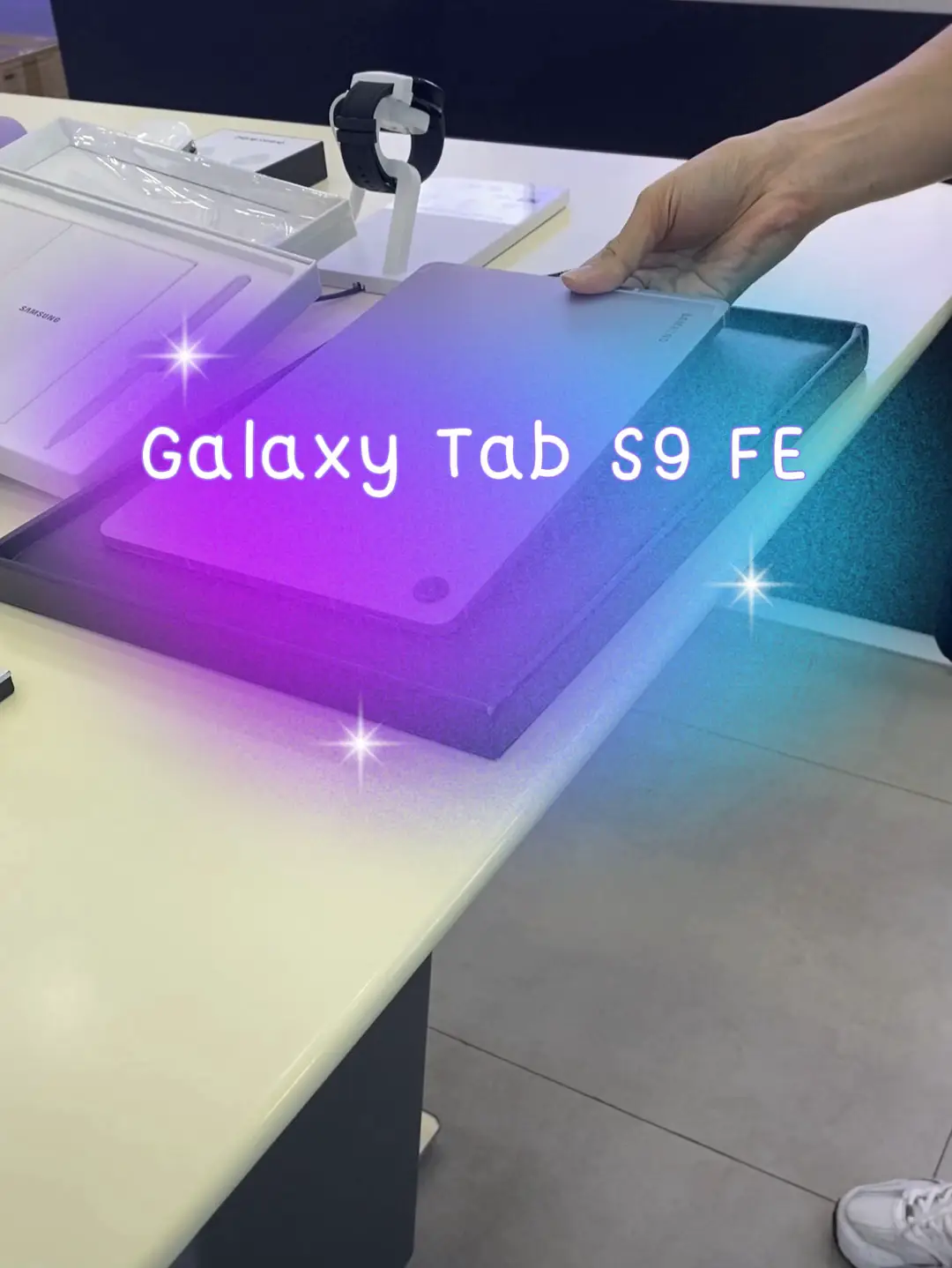 Galaxy Tab S9 FE ฟรี S Pen พร้อมใช้ไม่ต้องชาร์จ 🛍️📚🖊️ | วิดีโอที่เผยแพร่โดย _view_ | Lemon8