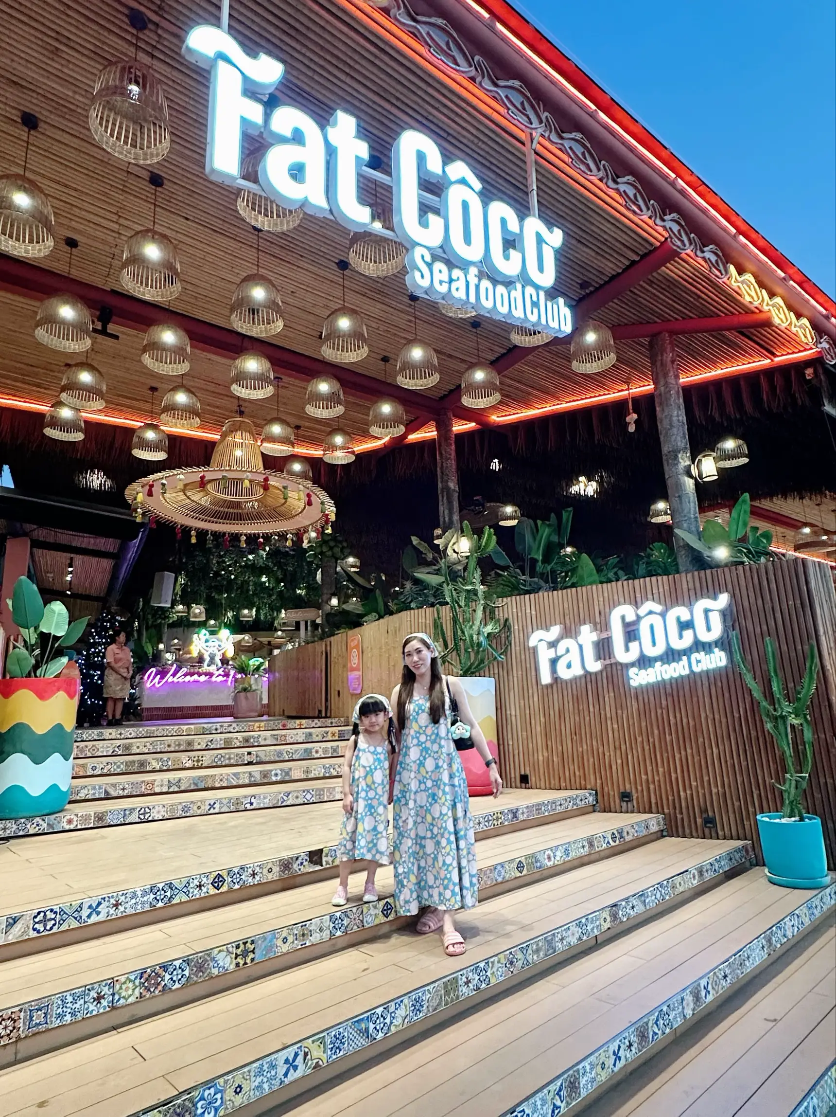 😋บอกพิกัดร้านอาหารหน้าหาดพัทยา ต้อง Fat Coco | แกลเลอรีที่โพสต์โดย ...