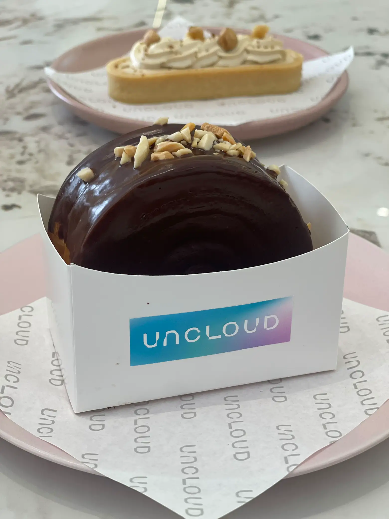 Uncloud coffee คาเฟ่เปิดใหม่ย่านบางแสน | แกลเลอรีที่โพสต์โดย เฟรินชอบกินหวาน | Lemon8