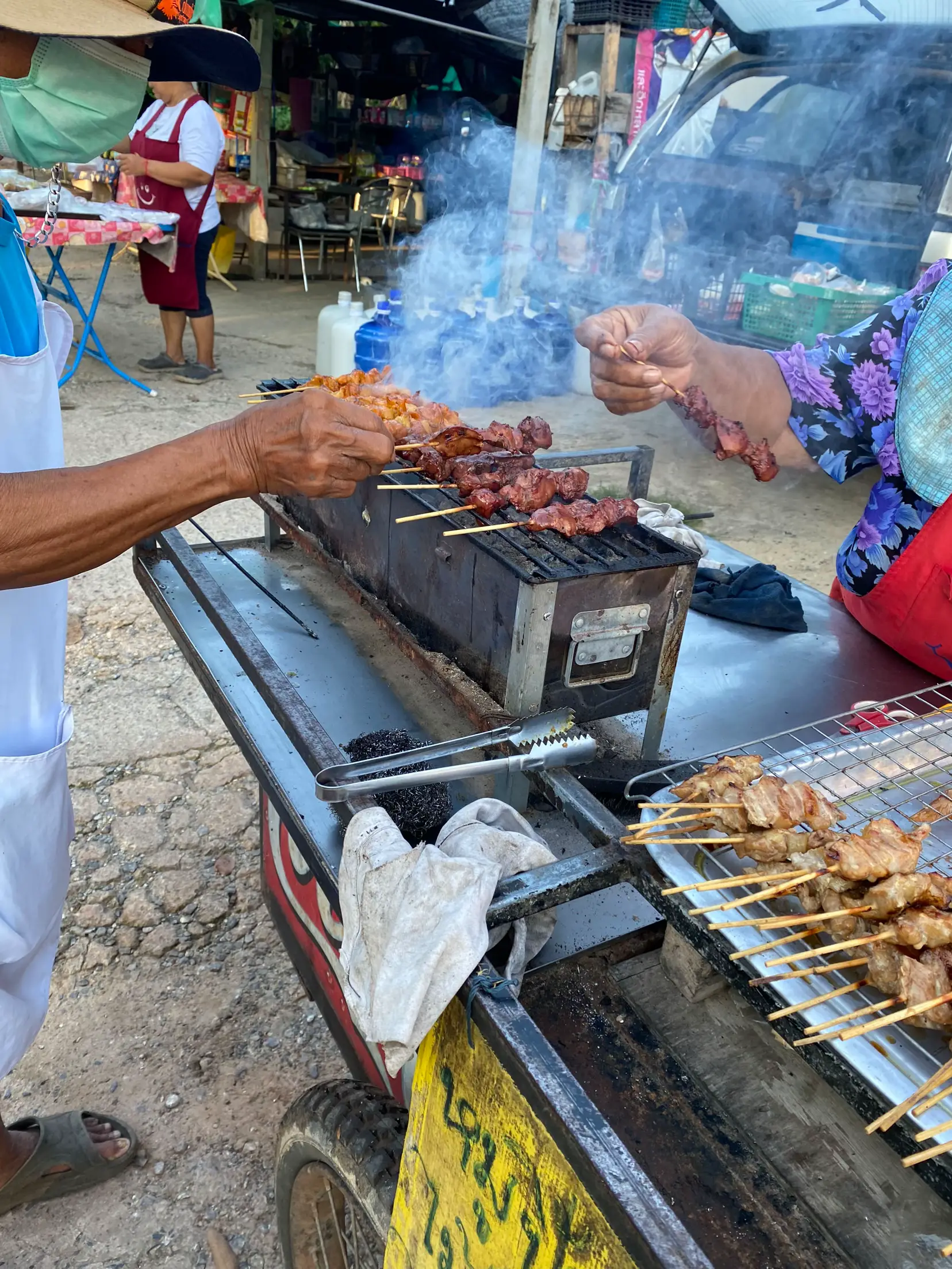 Moo ping | แกลเลอรีที่โพสต์โดย JELLLY | Lemon8