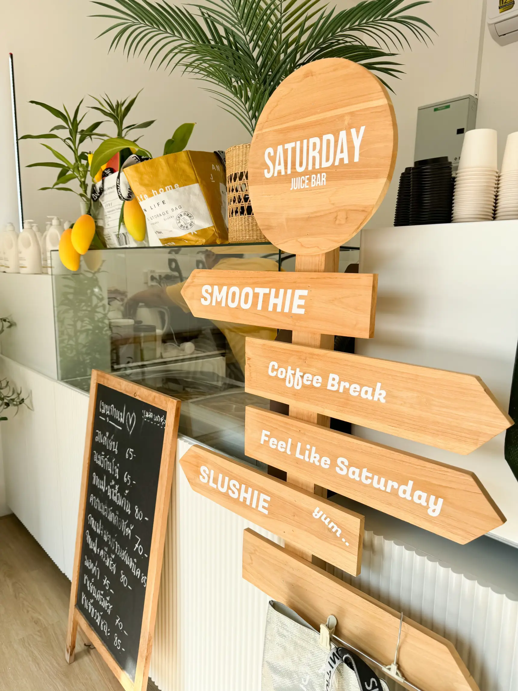 𝗦𝗮𝘁𝘂𝗿𝗱𝗮𝘆 𝗰𝗮𝗳𝗲 | 𝗥𝗮𝗺𝗮 𝟰 | แกลเลอรีที่โพสต์โดย ネーン | Lemon8