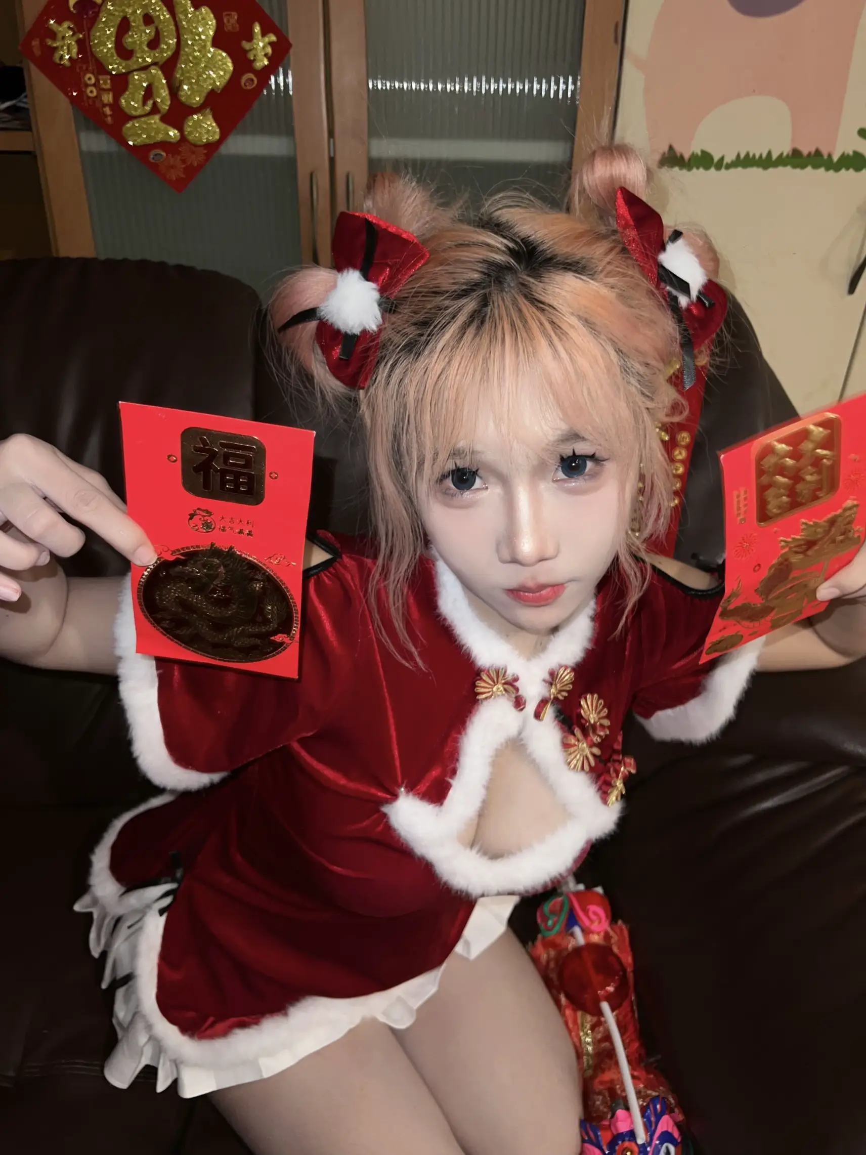 ไอเดียถ่ายรูปตรุษจีน!ในบ้านง่ายๆ🧧🧨 | แกลเลอรีที่โพสต์โดย fenfen_芬芬 | Lemon8