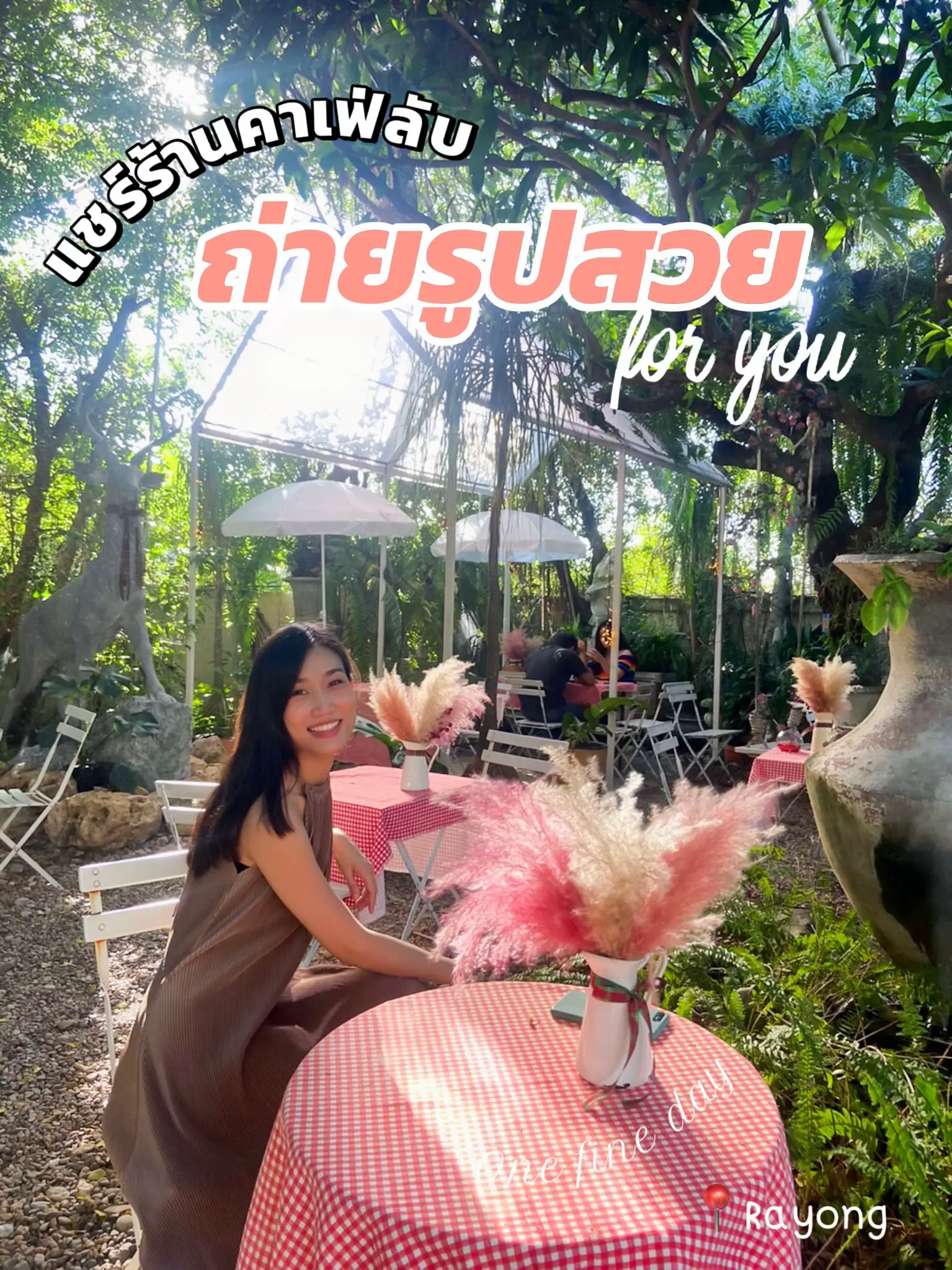 The cafe coordinates are beautiful. change the theme every festival ...