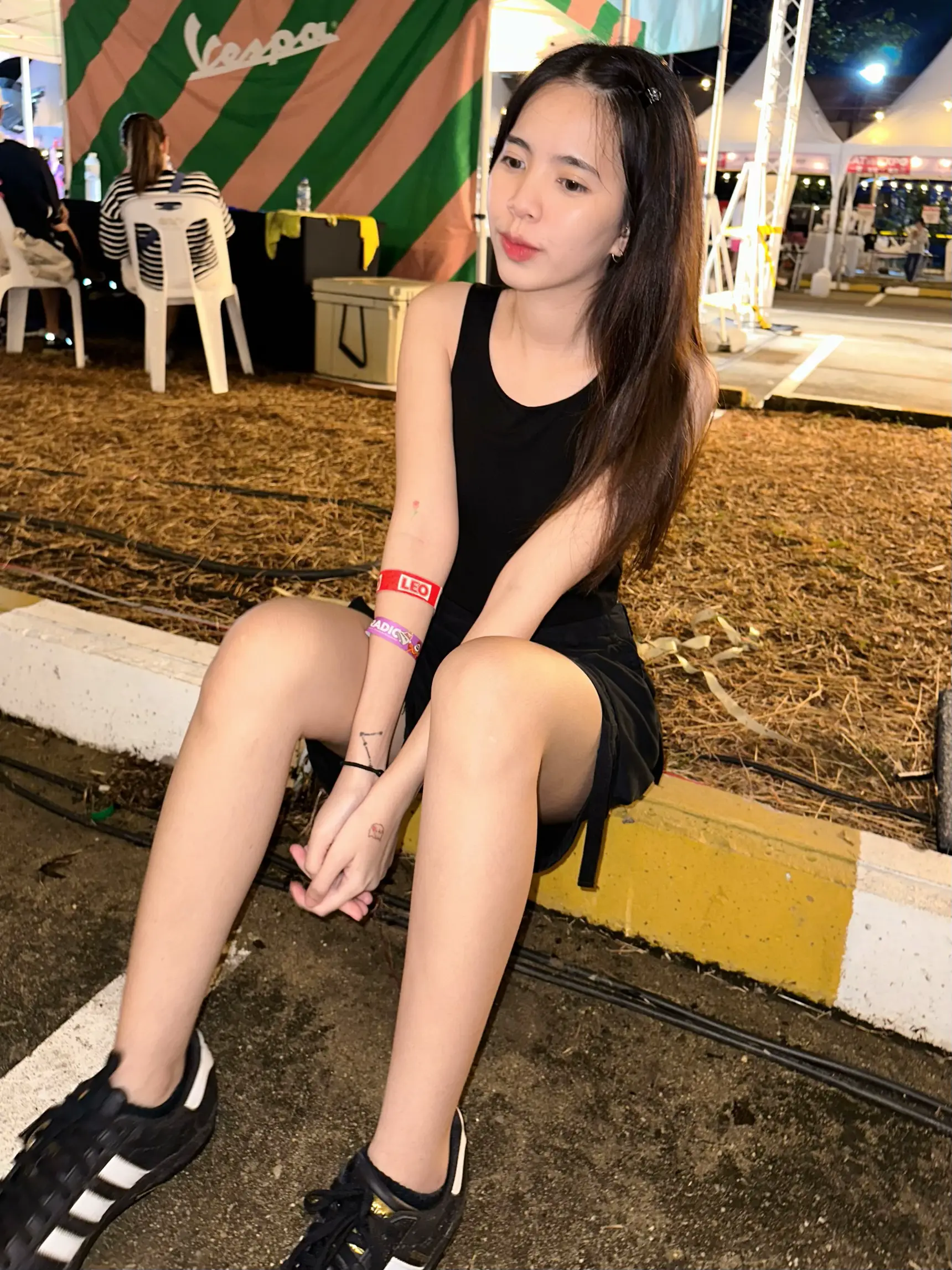 OOTDไปคอนเสิร์ตแบบเท่ๆ🎱 | Gallery posted by NN | Lemon8