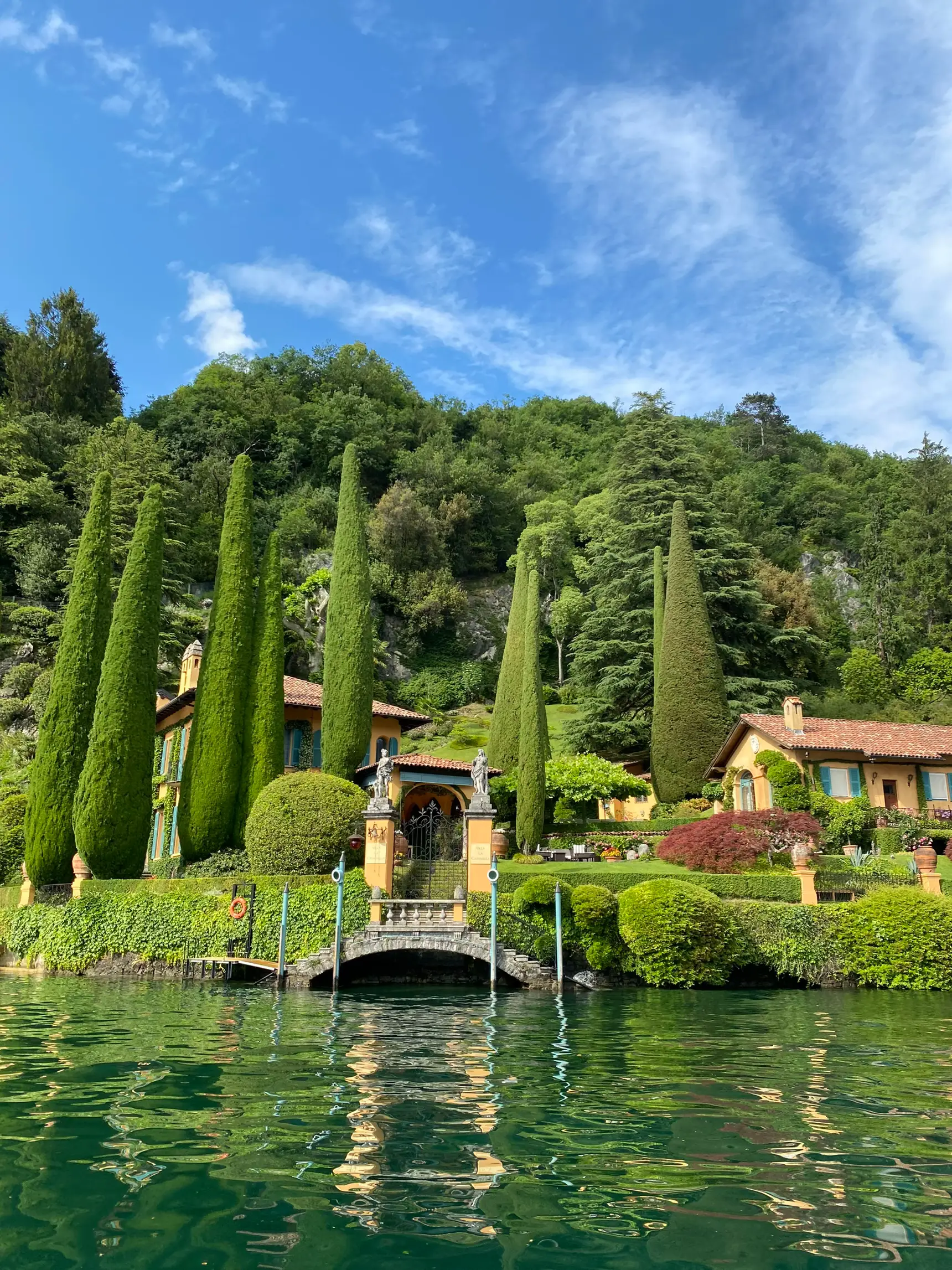 นั่งเรือชมวิวเก๋ๆที่ Lake Como Italy | แกลเลอรีที่โพสต์โดย M’s journal ...